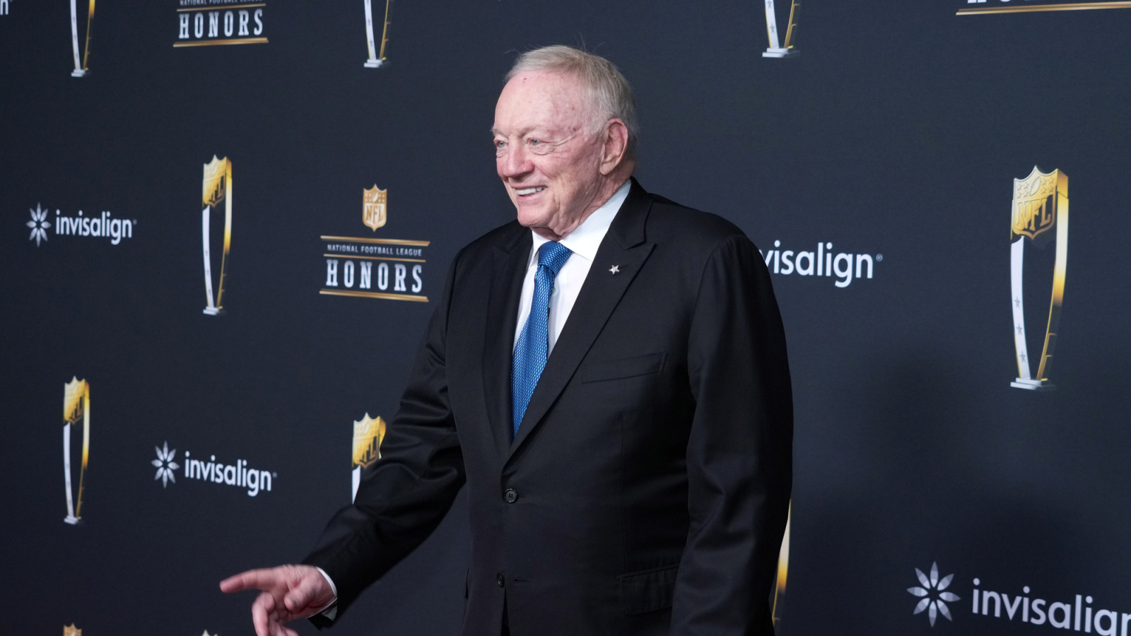 Dallas Cowboys Owner Jerry Jones Has a Wild Analogy For Week 3 Game In ...