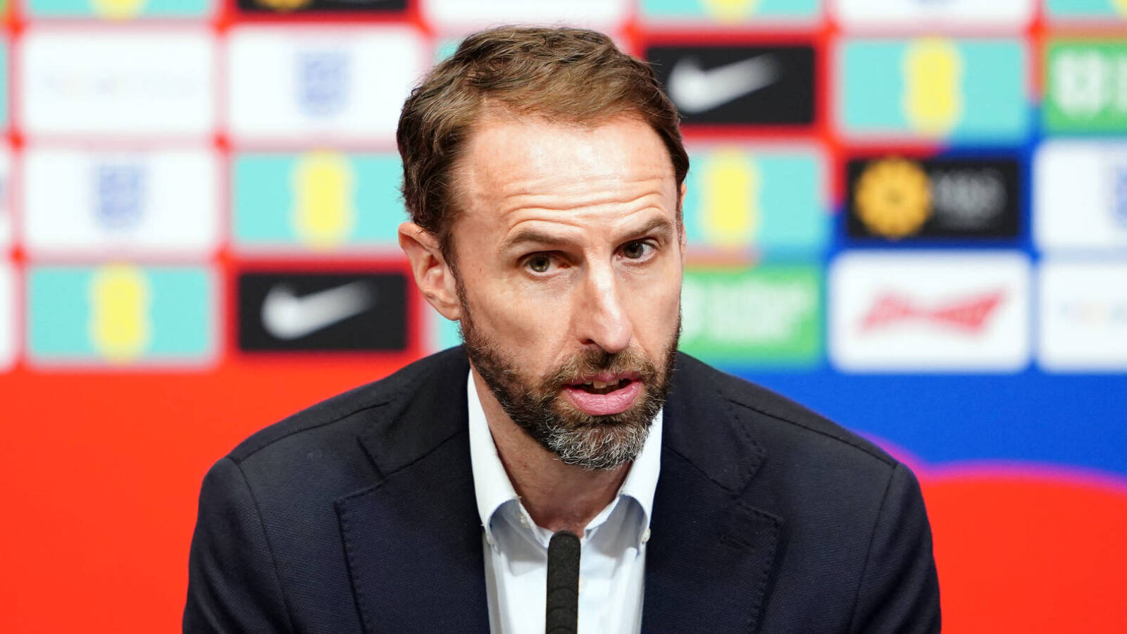 Gareth Southgate reacts to Jack Grealish, Man City celebrations ...
