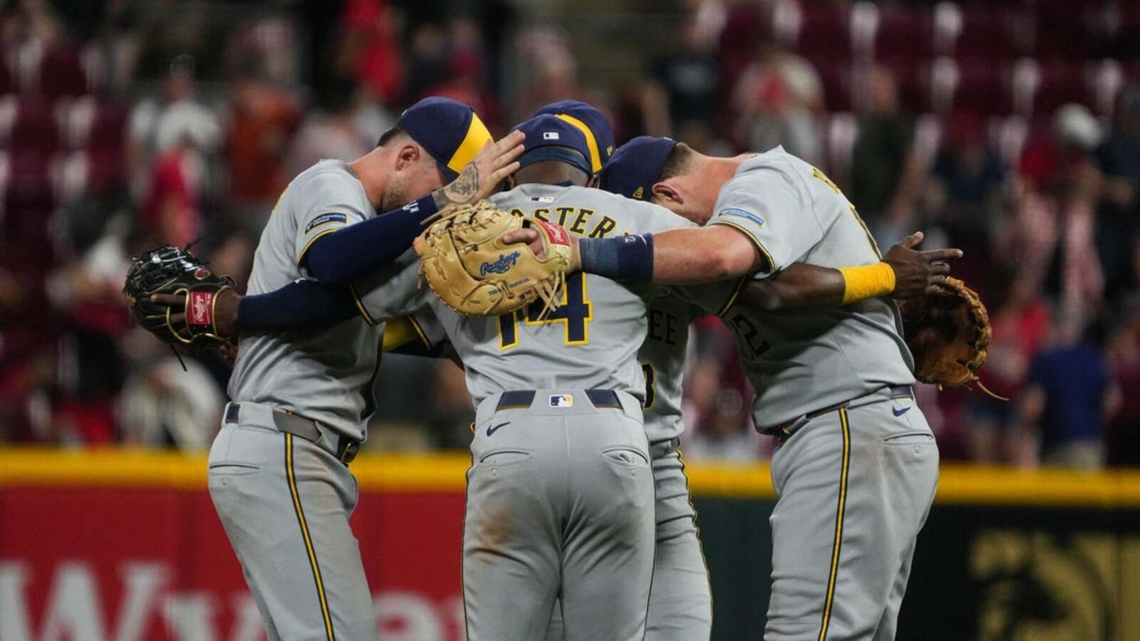 MLB roundup: Brewers nip Reds, run win streak to 8 | Yardbarker
