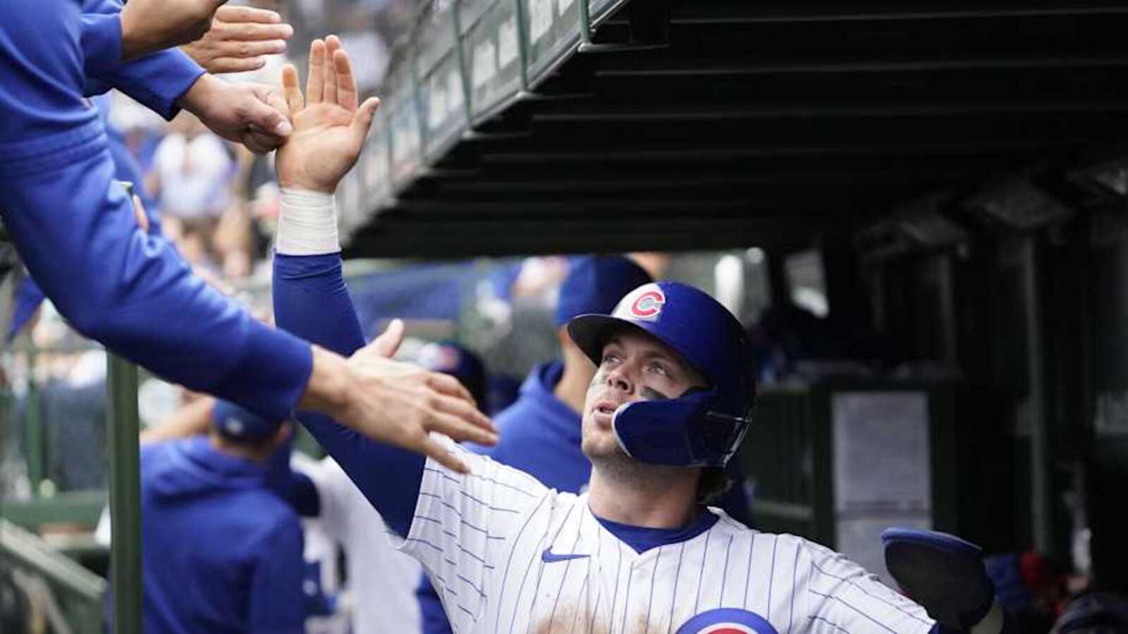 Despite Offseason Surgery, Chicago Cubs Gold Glover Appears Healthy For ...