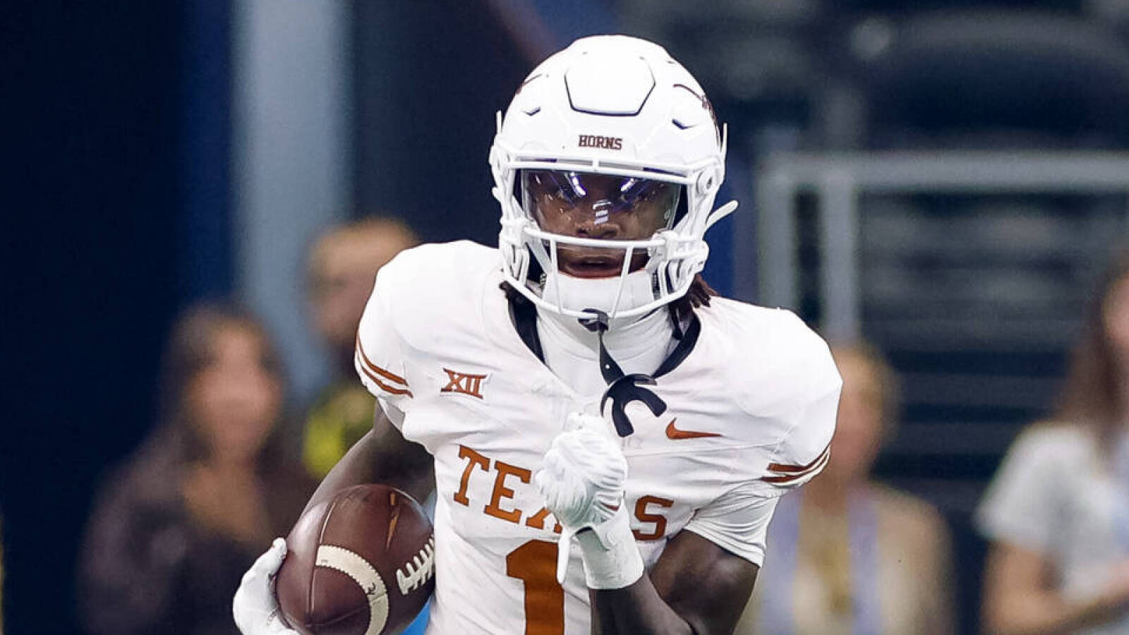 Texas WR Xavier Worthy sets 40-yard dash record | Yardbarker