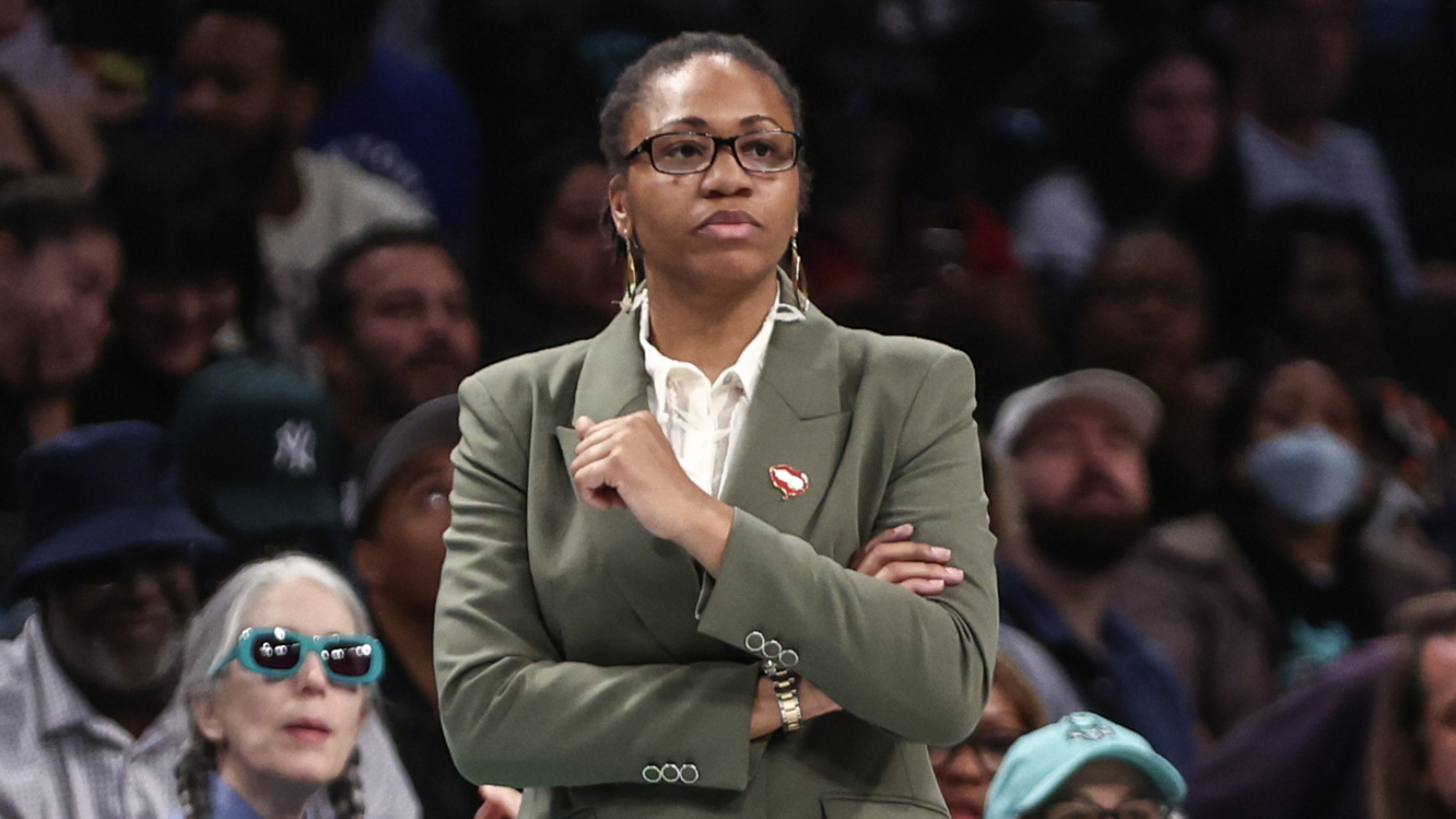 Former Dream HC Tanisha Wright reacts to firing | Yardbarker