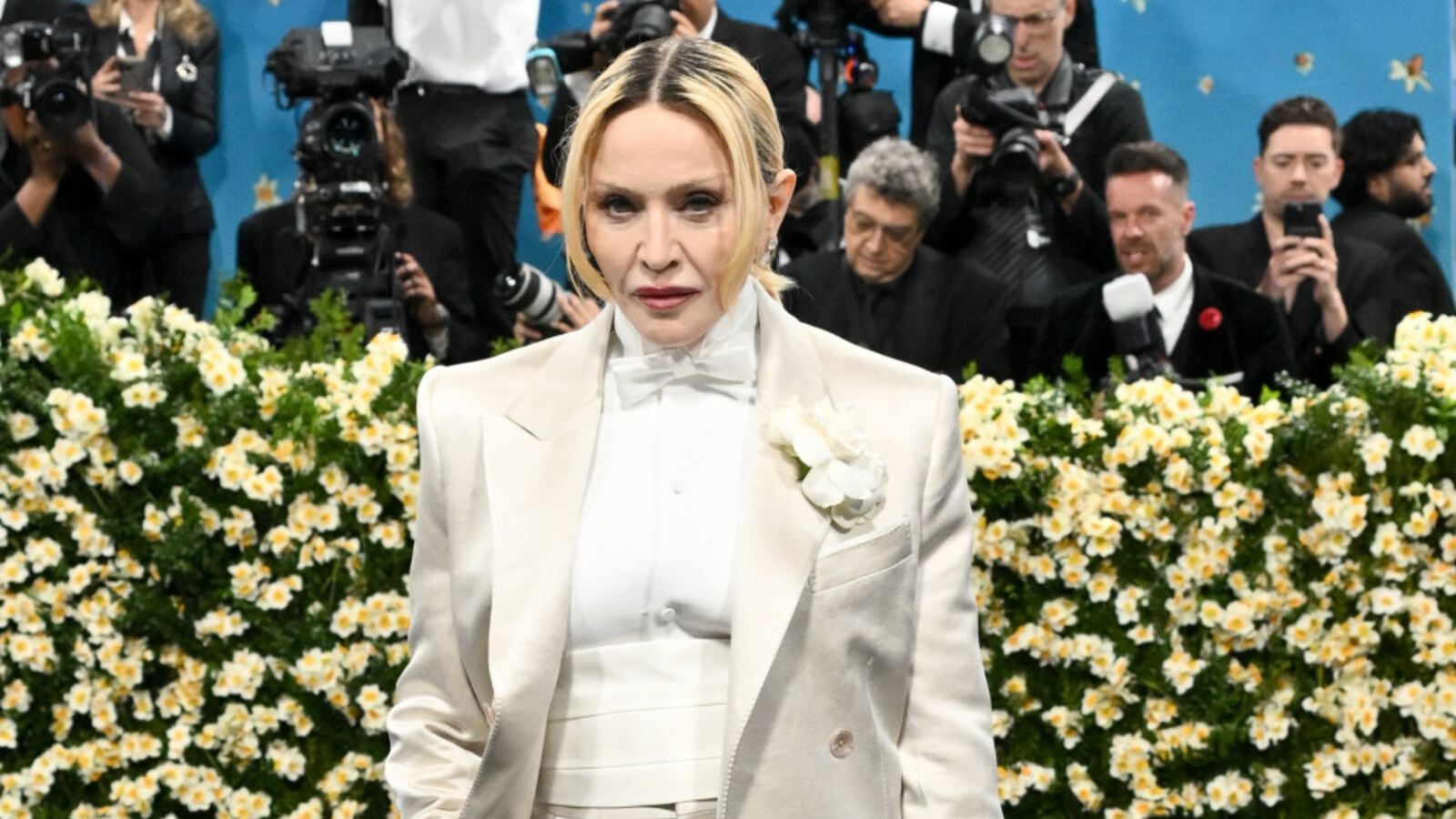 Madonna returns to Warner Records | Yardbarker