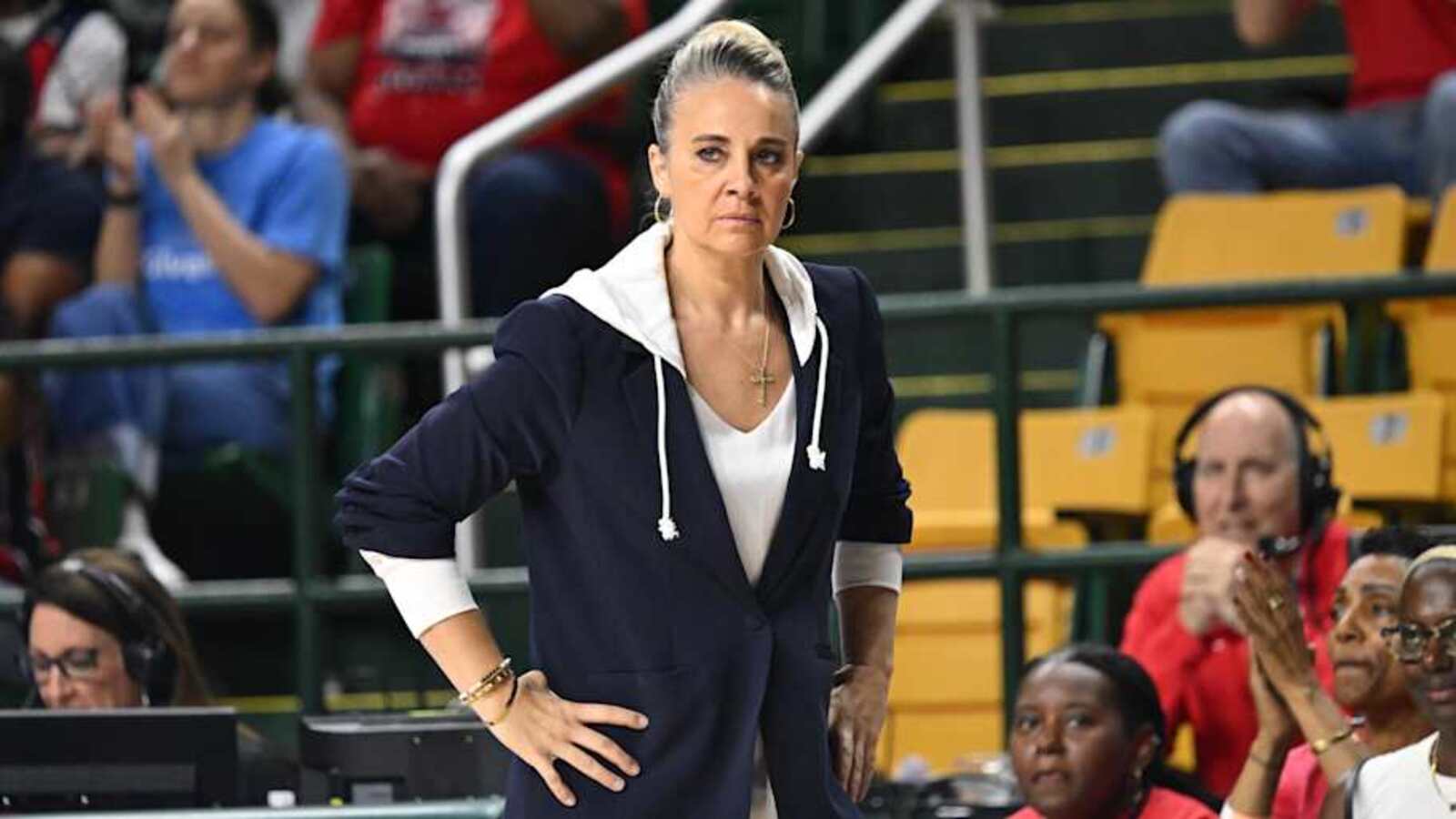 Becky Hammon Rips 'Atrocious' Aces Defense After 31-Point Loss to Lynx ...
