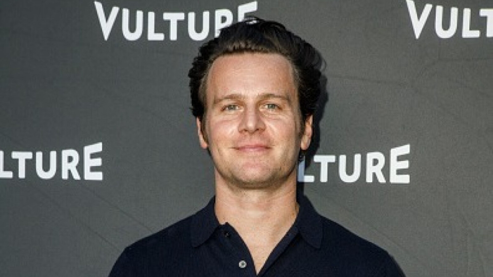 Jonathan Groff relieved he wasn't 'pushed' to come out | Yardbarker