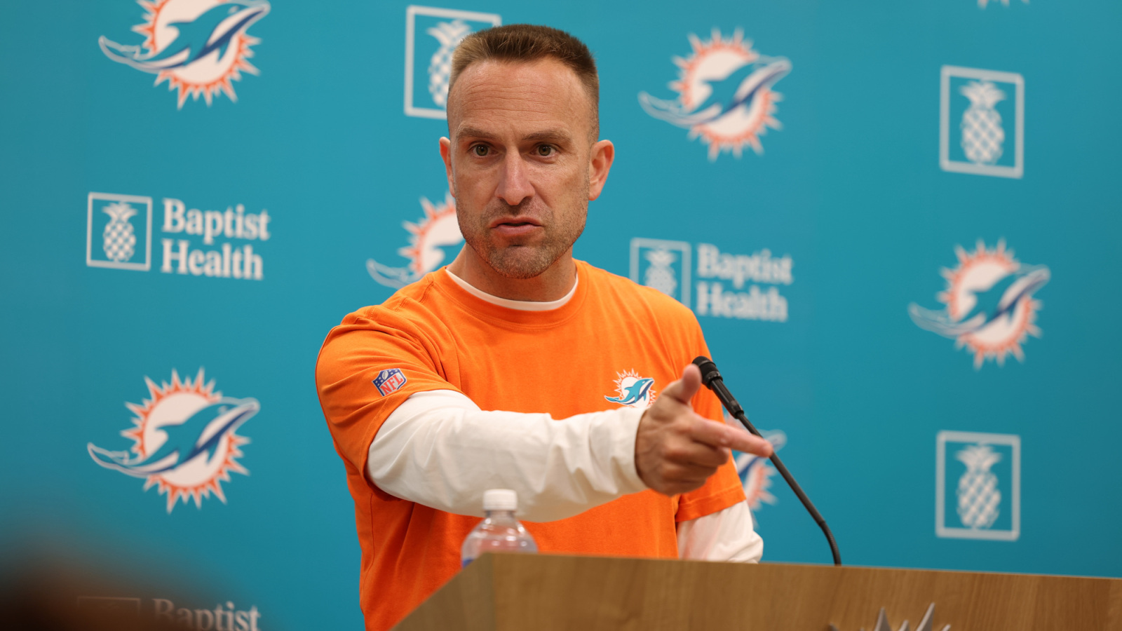 Dolphins' Hafley seems to refute interesting Willis, Ewers report ...
