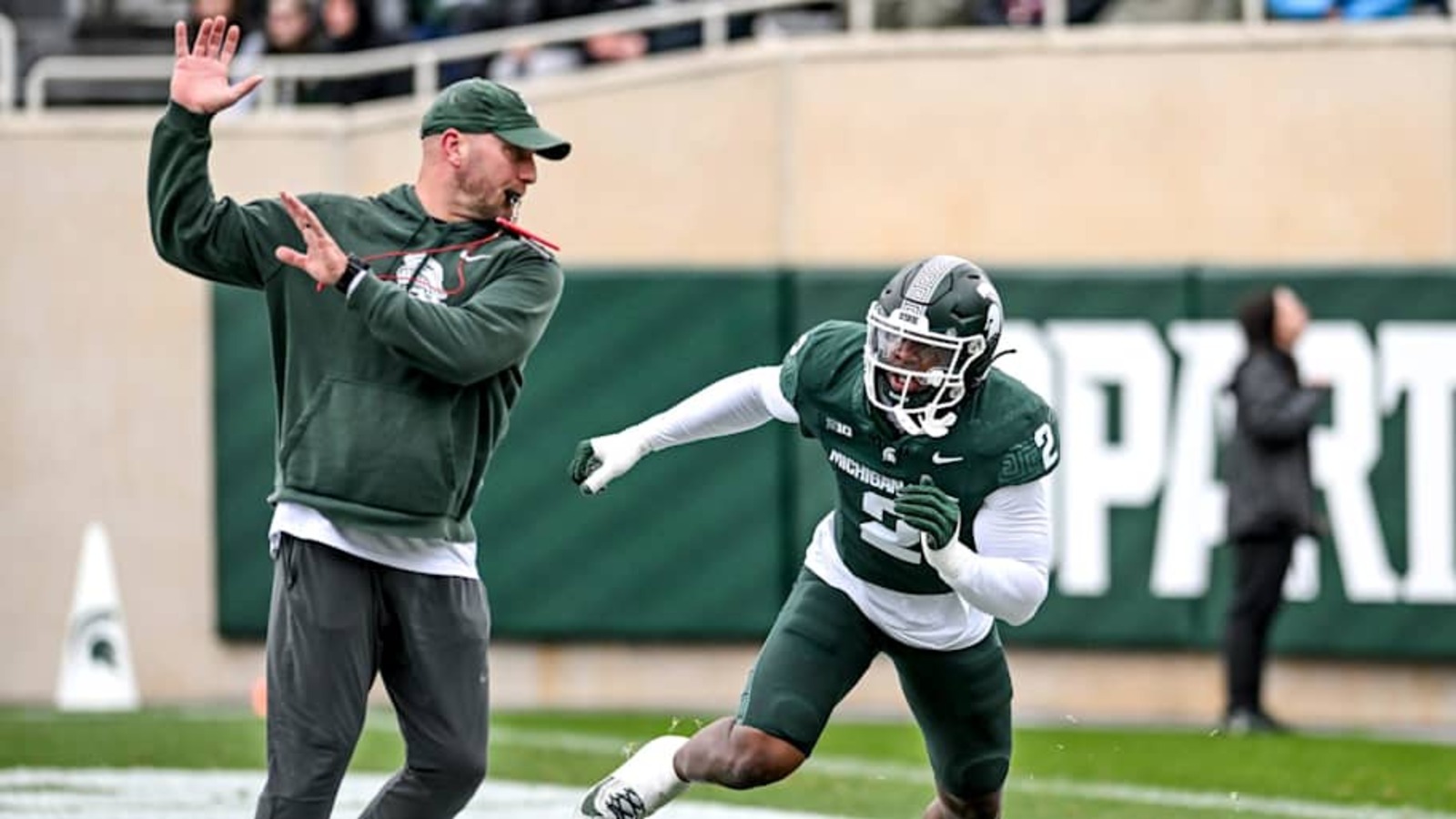 MSU Football Offers Unheralded But Intriguing Edge Prospect | Yardbarker