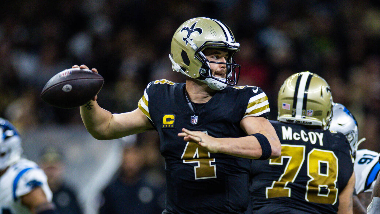 Derek Carr makes wild admission about how banged up he is | Yardbarker