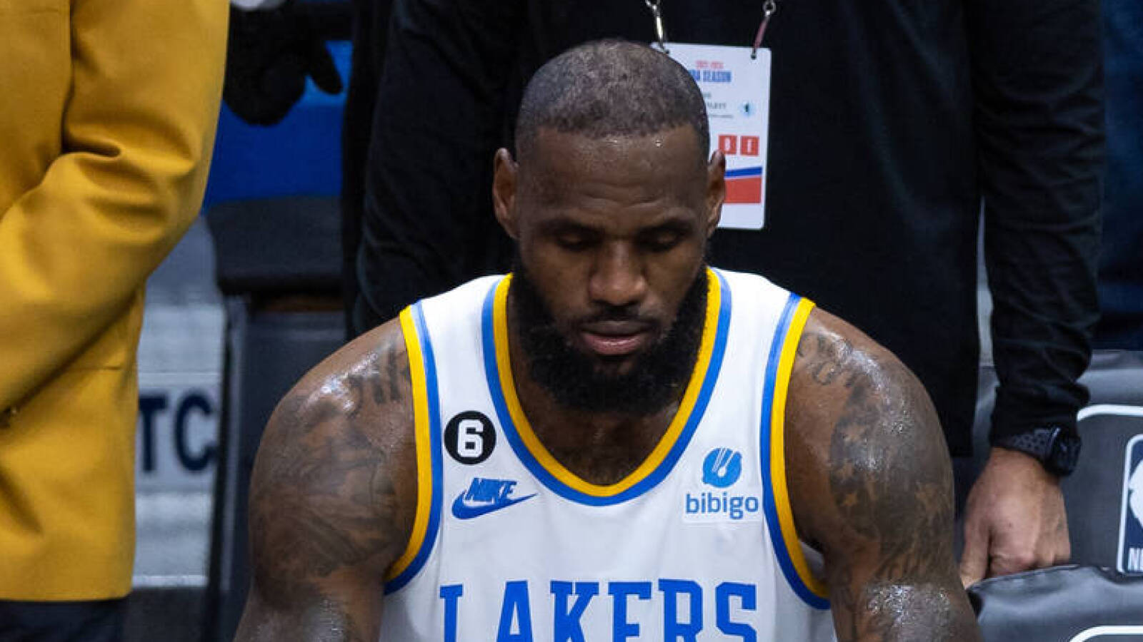 Lakers trade offer for Irving came up woefully short | Yardbarker