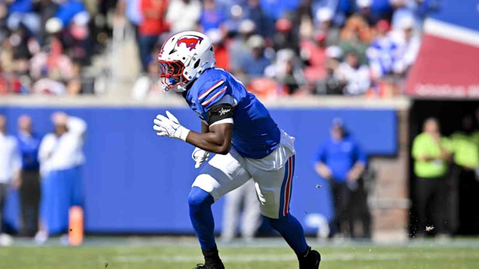 Former SMU Edge DJ Warner Brings Heaps of Potential to Cougars Defense ...