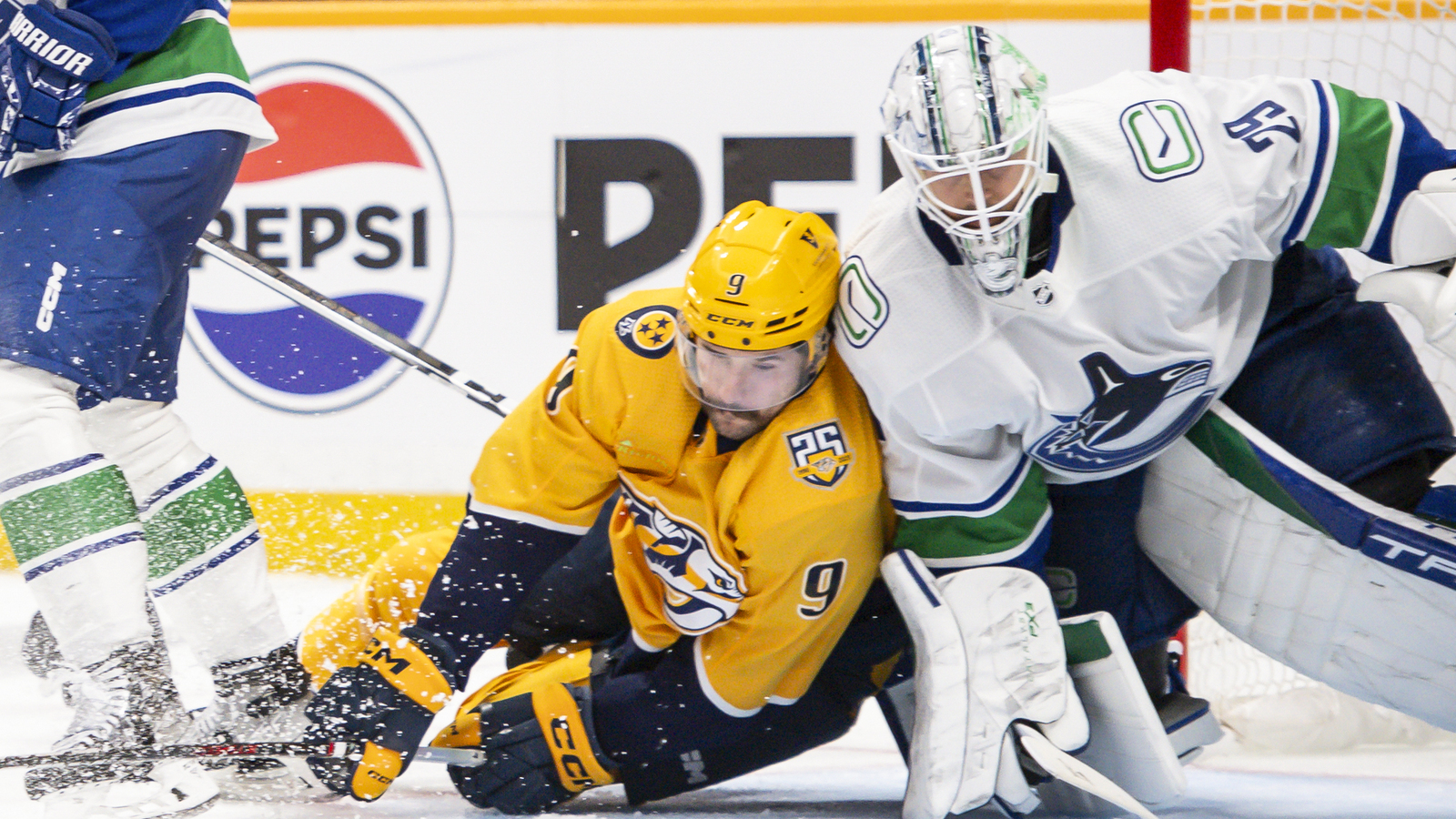 Report: No talks between Canucks and Casey DeSmith; veteran G likely to ...