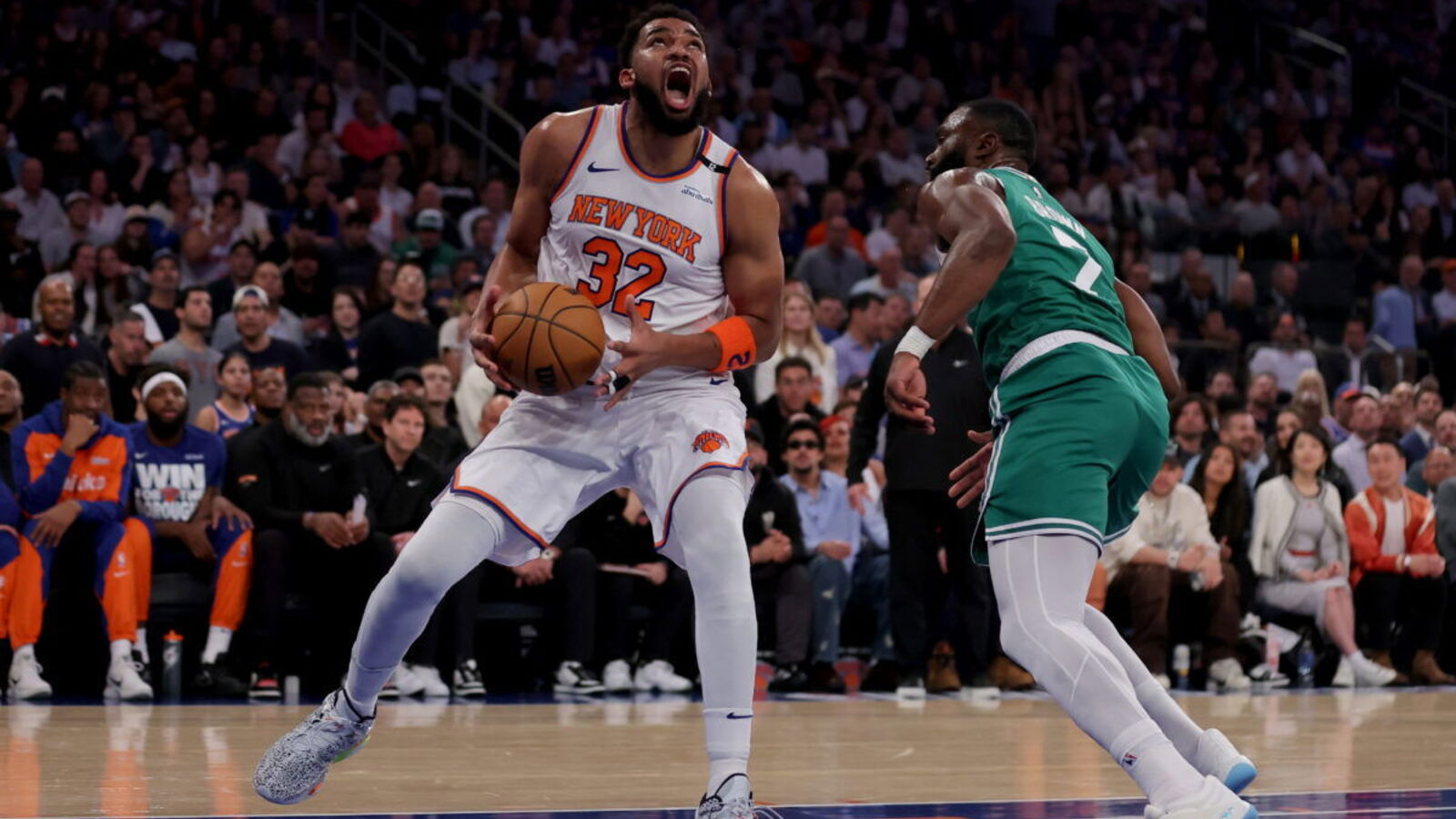 Karl-Anthony Towns Reacts to MSG’s Hostile Behavior Towards Knicks on ...