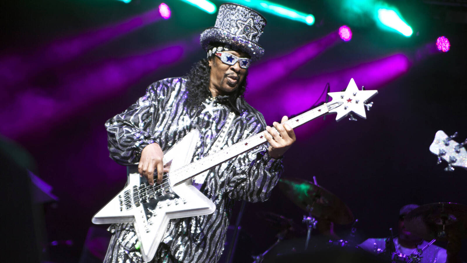 Aces of bass: Ranking the greatest bass players of all time | Yardbarker