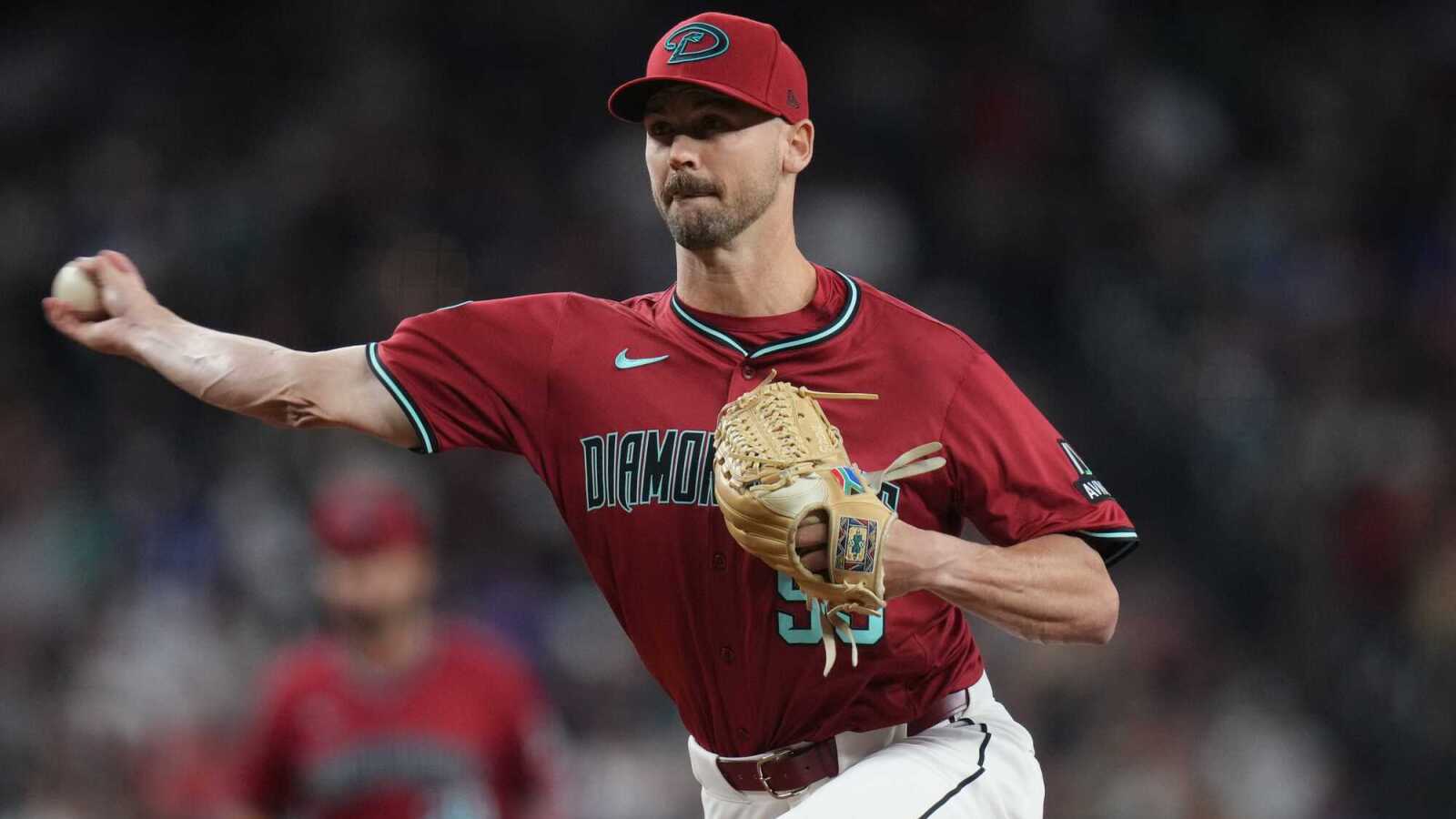 Diamondbacks designate right-hander for assignment | Yardbarker