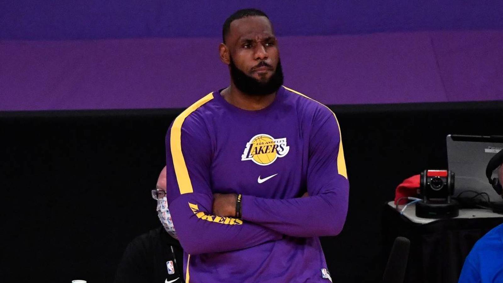 LeBron James out Monday vs. Nuggets to rest ankle | Yardbarker