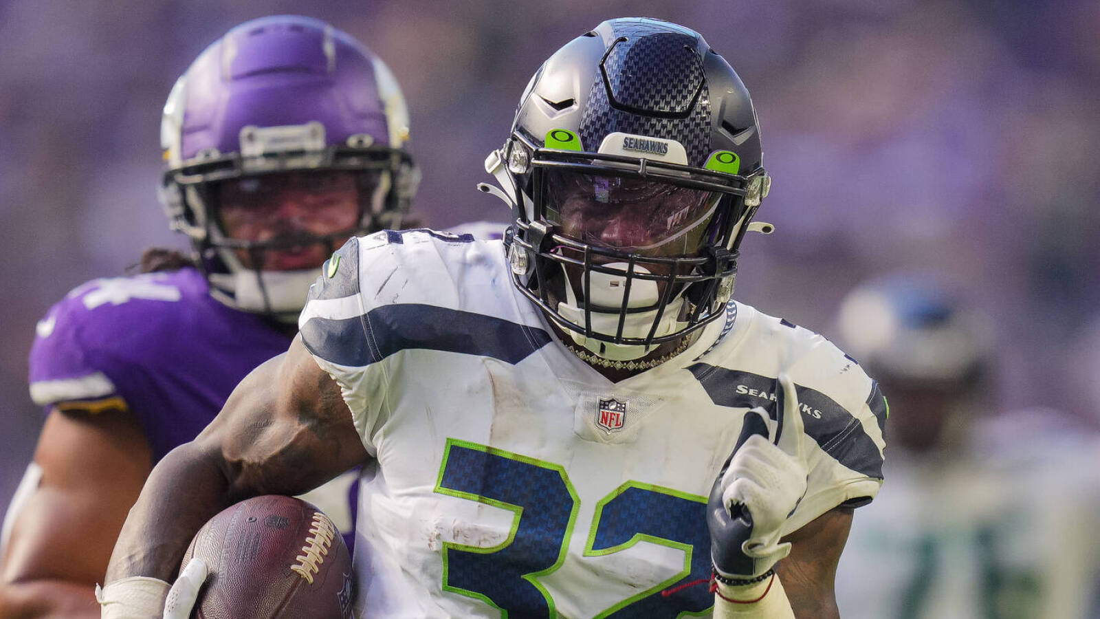 Chris Carson still not cleared after neck surgery | Yardbarker
