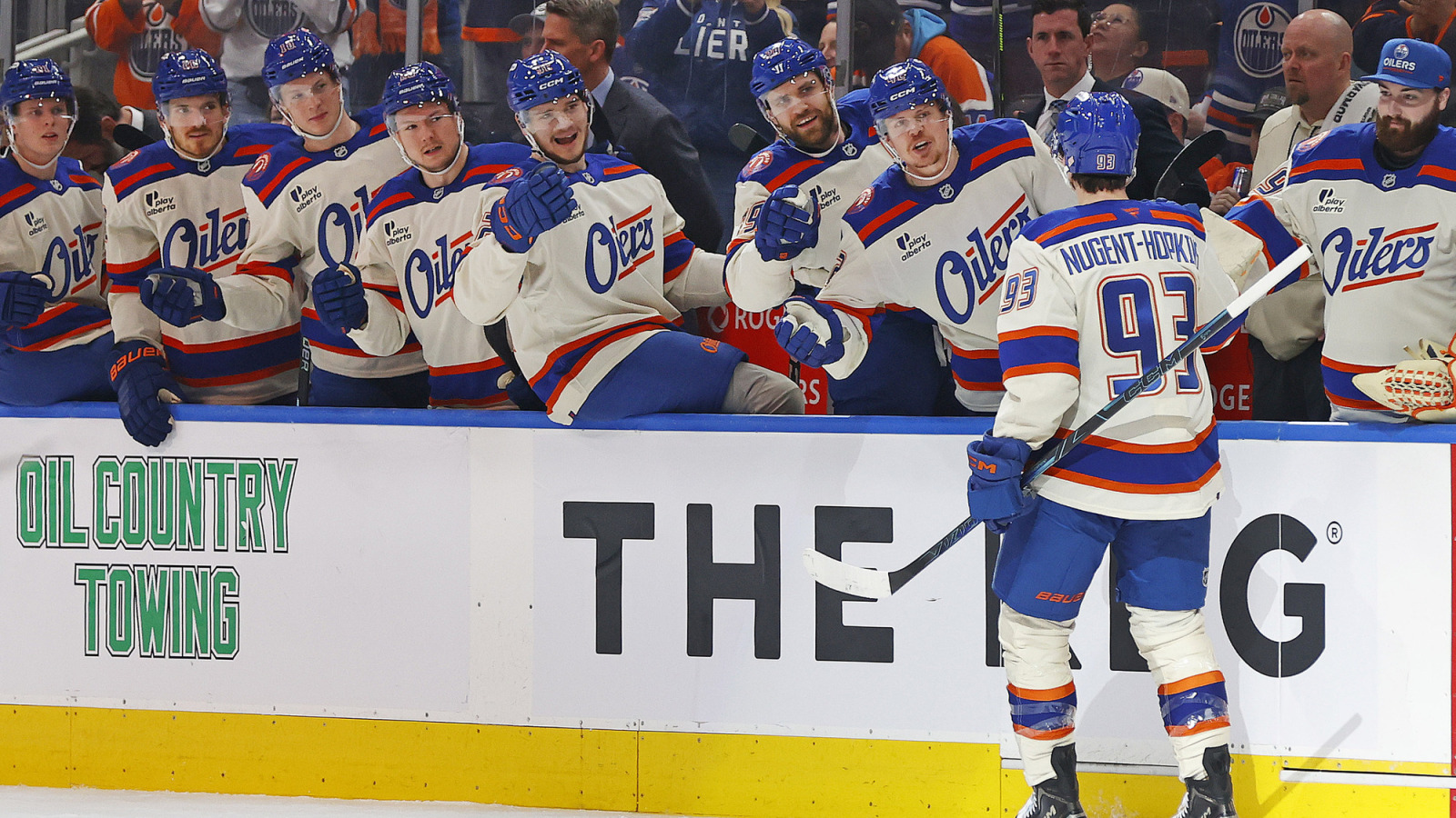Canadian Clash: Maple Leafs vs. Oilers Preview for Feb. 3 | Yardbarker