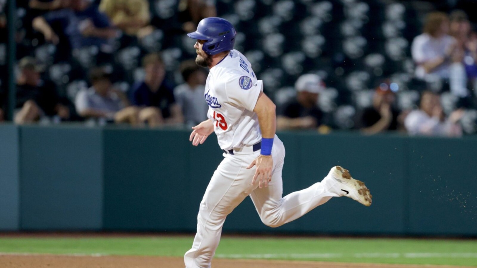 Former Dodgers Outfielder Signs With NL East Squad on MiLB Deal ...