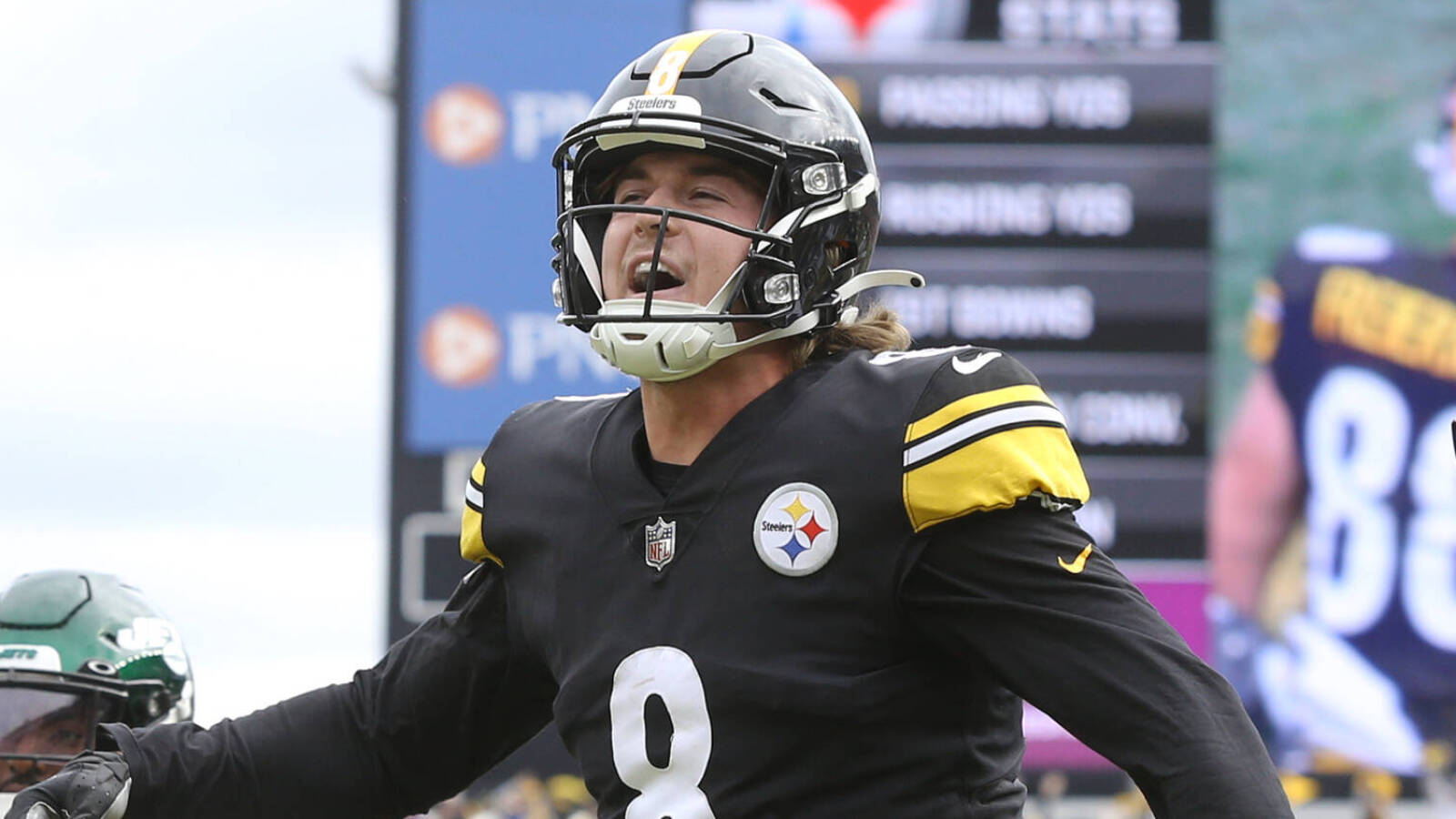 Steelers rookie QB Kenny Pickett after NFL debut: 'I just play with an ...