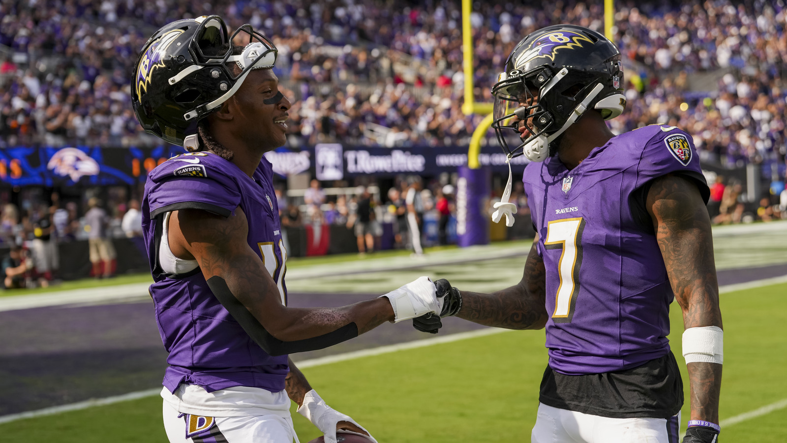 'My Mom Being Blind…': DeAndre Hopkins Explains What Motivates Him to ...