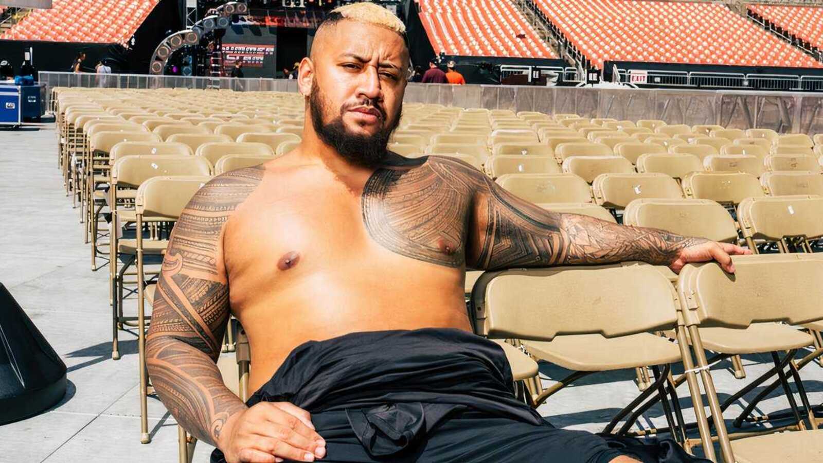 Fans Talk Up WWE SmackDown Star's Potential - 'He Has Charm Like The ...