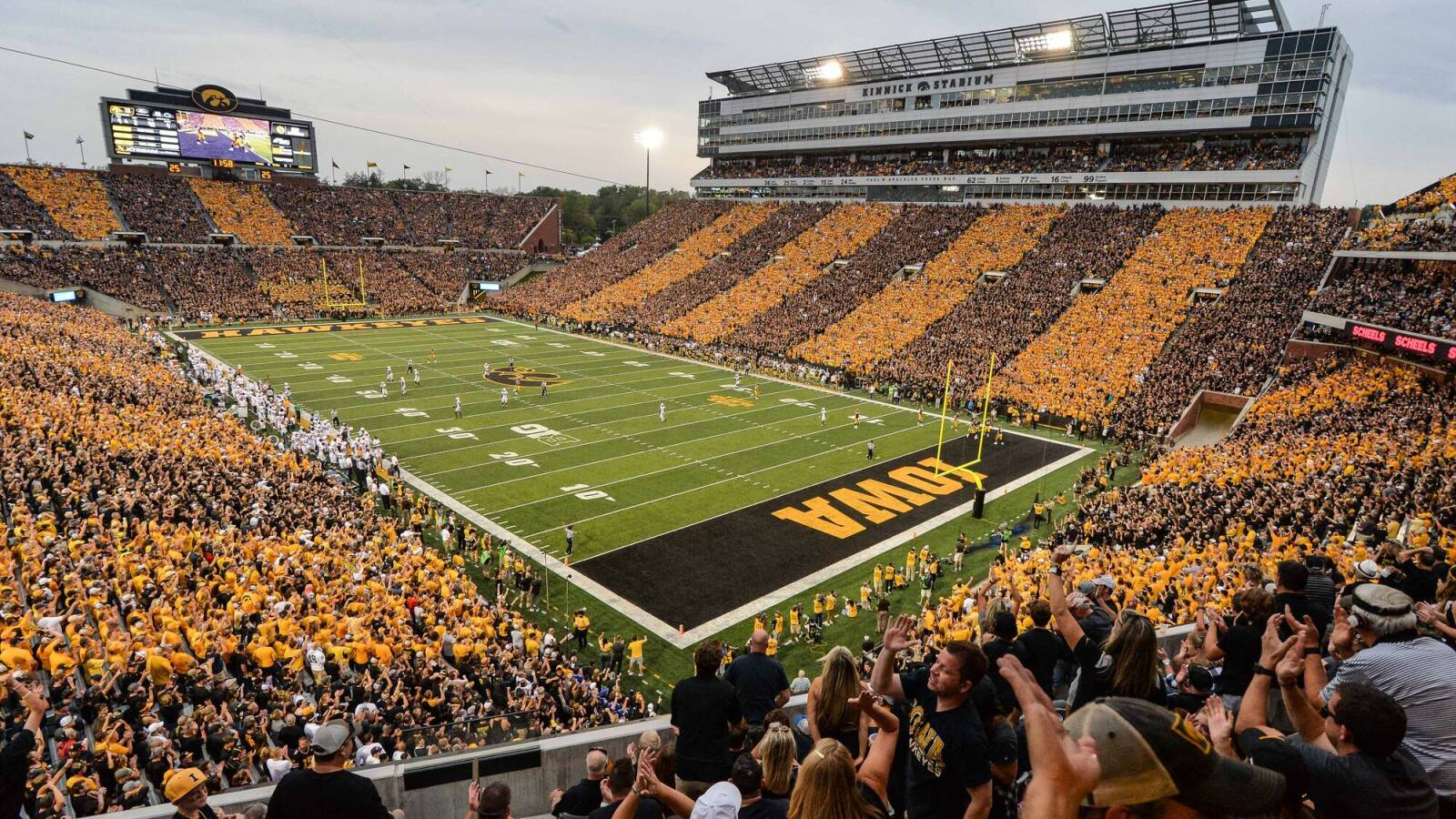 Patients, families to pick 'Hawkeye Wave' songs at Iowa games | Yardbarker