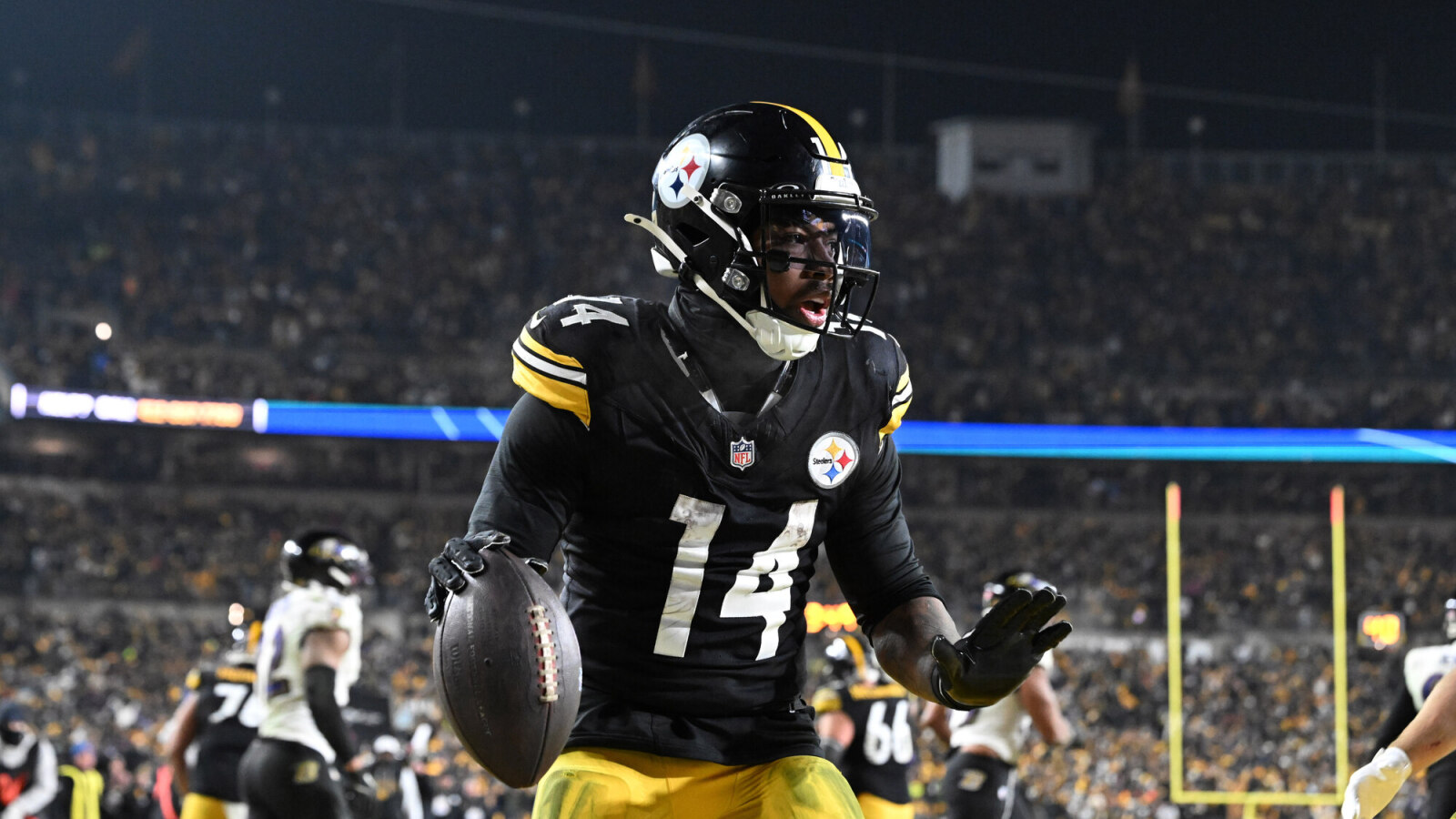 Kenneth Gainwell Could Play Bigger Role While Bucky Irving Recovers ...