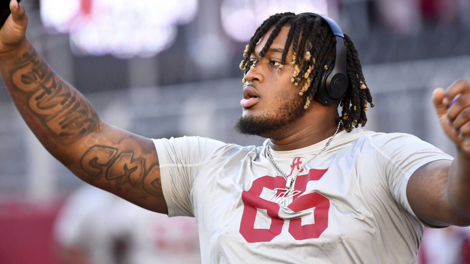 New mock draft suggests Chargers trade down, but is that the right ...