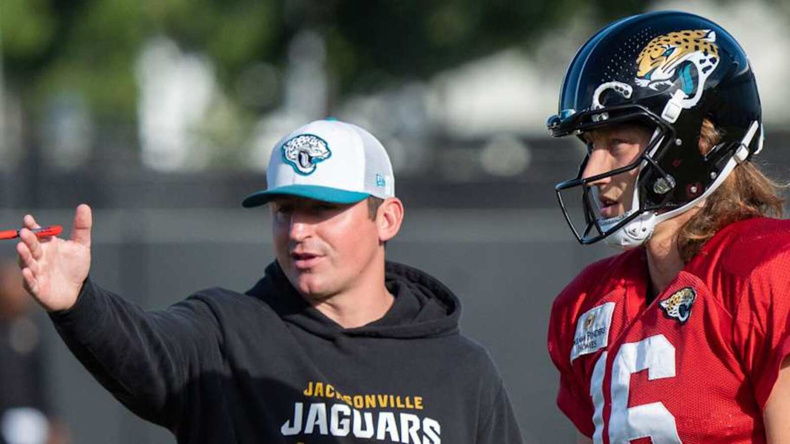 The Trevor Lawrence Throw That Amazed Jaguars' Grant Udinski | Yardbarker
