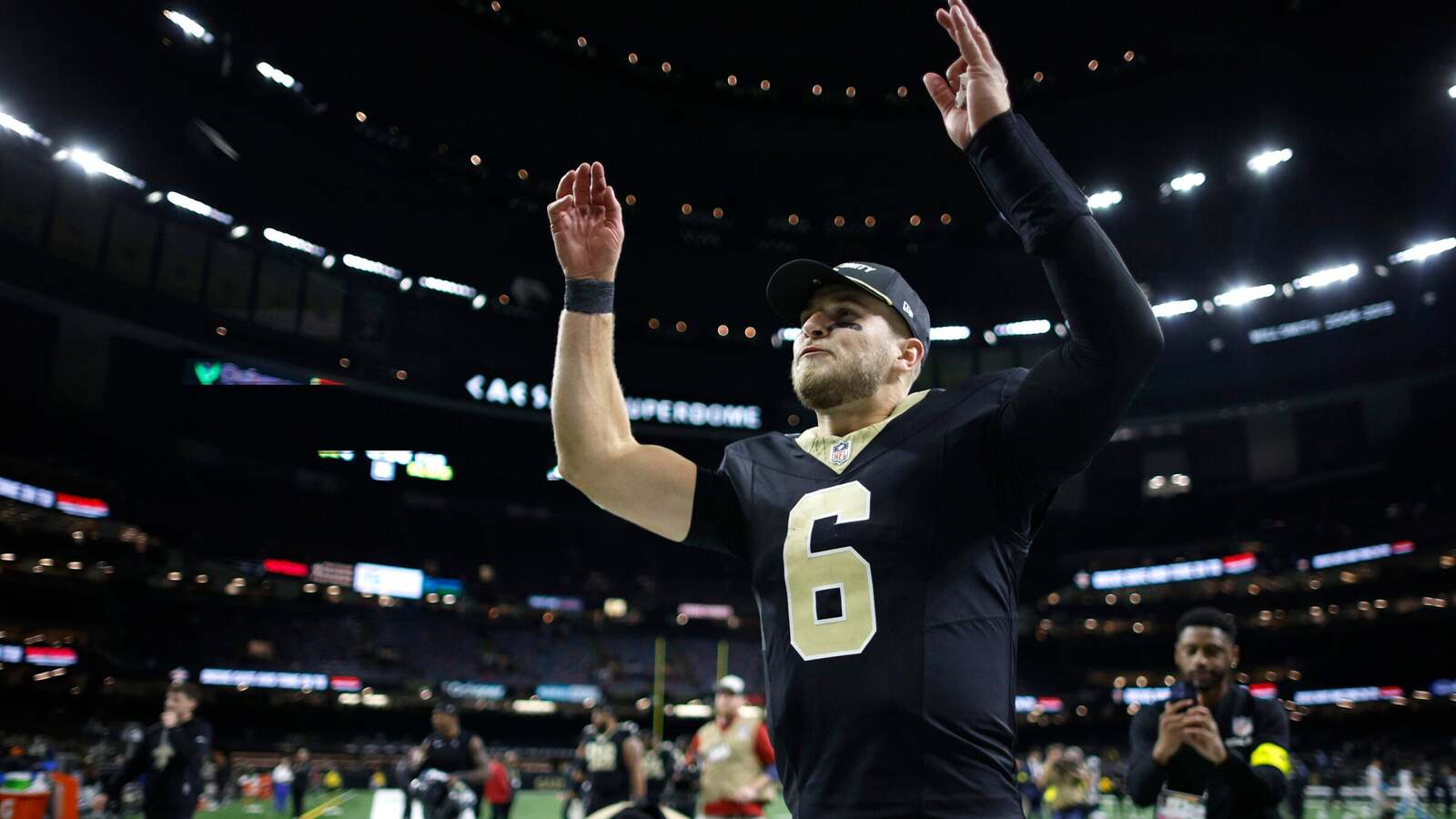 Where Did Tyler Shough Come From? How the Rookie Quarterback Has Ignited the Saints | Yardbarker
