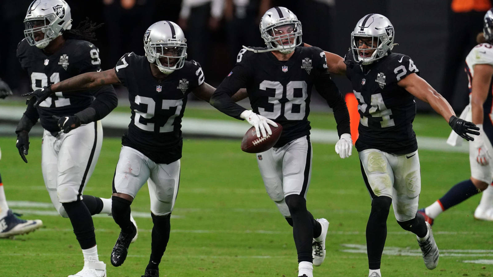 Raiders put most defensive starters on reserve/COVID-19 list | Yardbarker