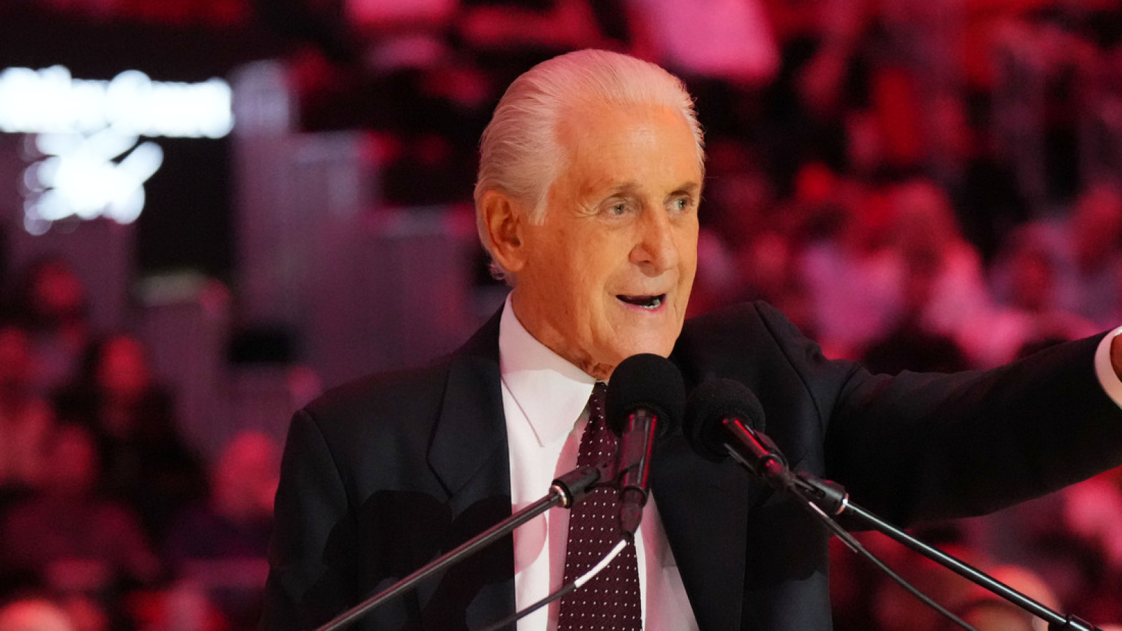 Lakers to honor former HC Pat Riley with a statue | Yardbarker