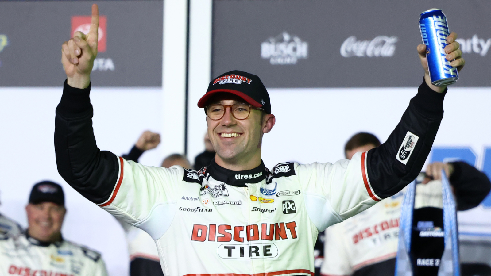 Photo finish decides Duel 2 at Daytona, Corey LaJoie races into Daytona ...