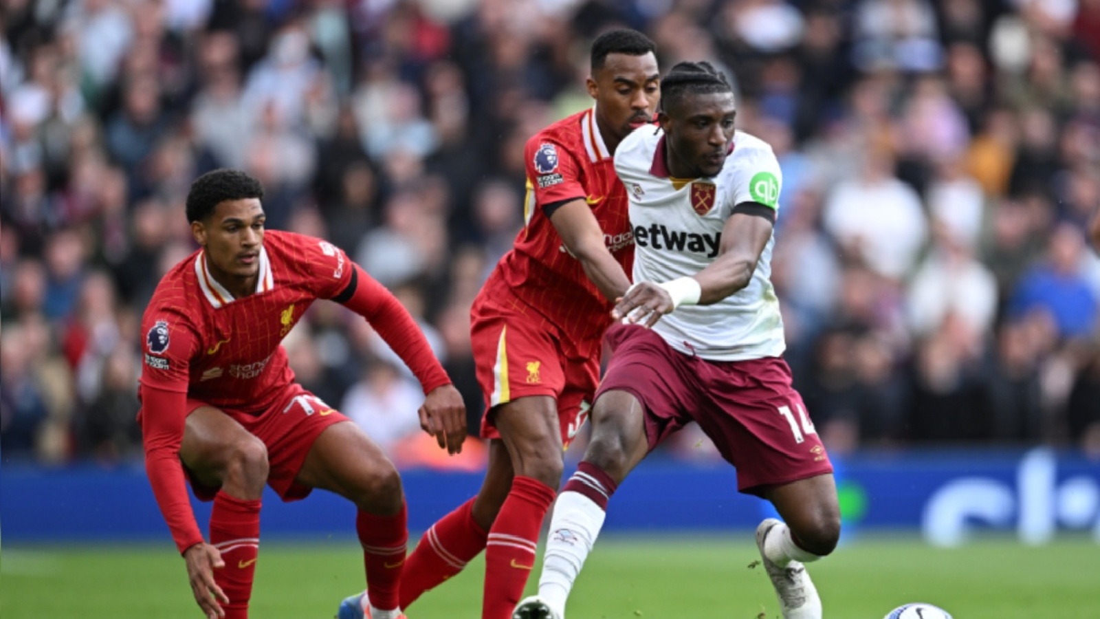 Premier League forward has handed Liverpool open invitation to beat ...