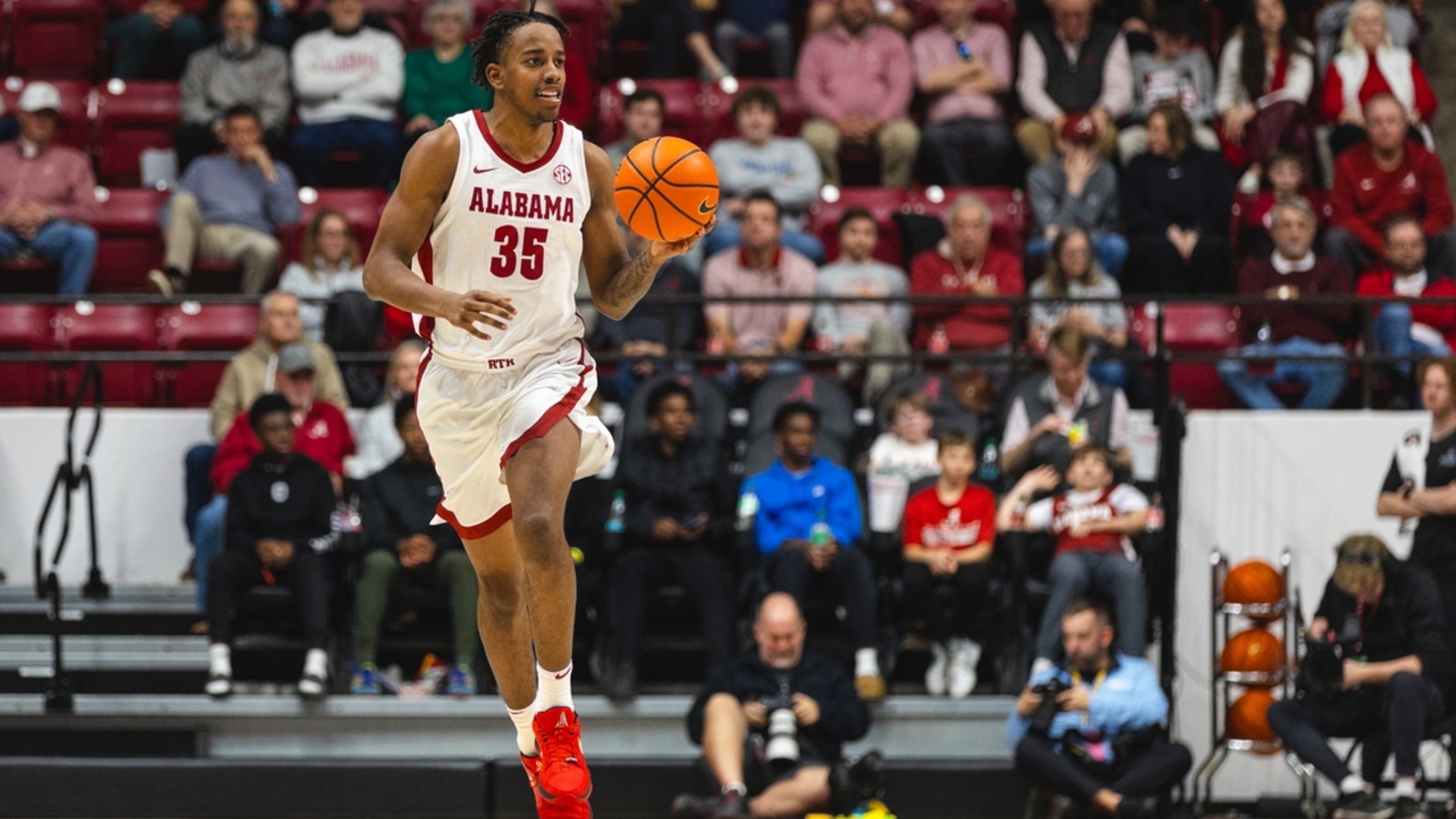 Suddenly Defensive Alabama Looks To Keep Rolling Against South Dakota
