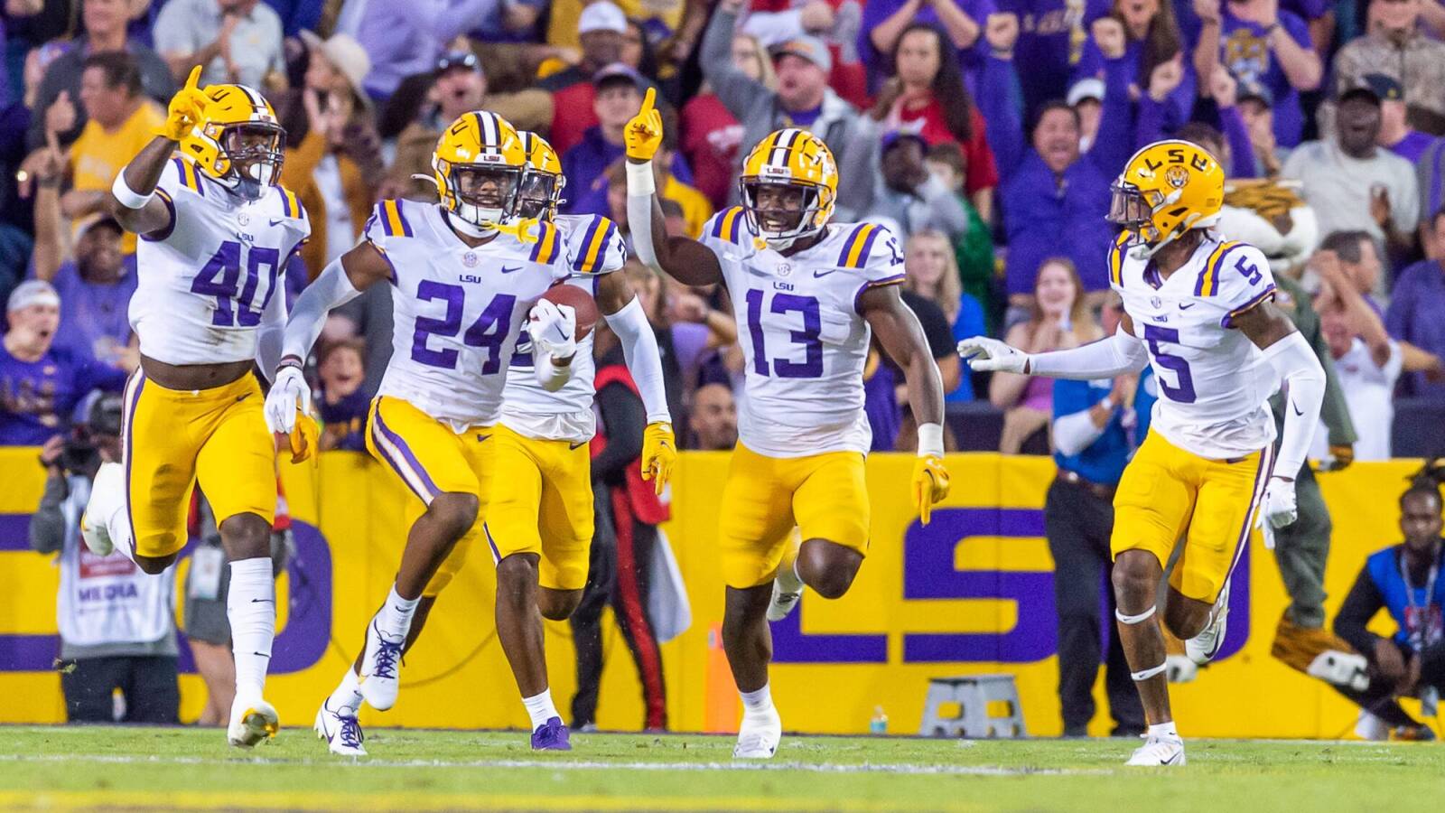Tiger bait: No. 10 LSU beats No. 6 Alabama 32-31 on two-point ...