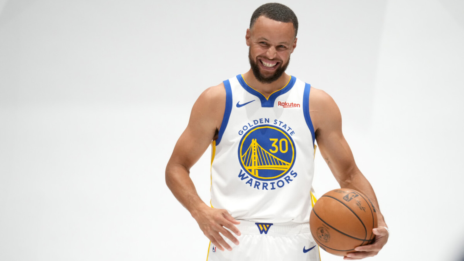 Steph Curry's Change in Physical Appearance Draws Attention | Yardbarker