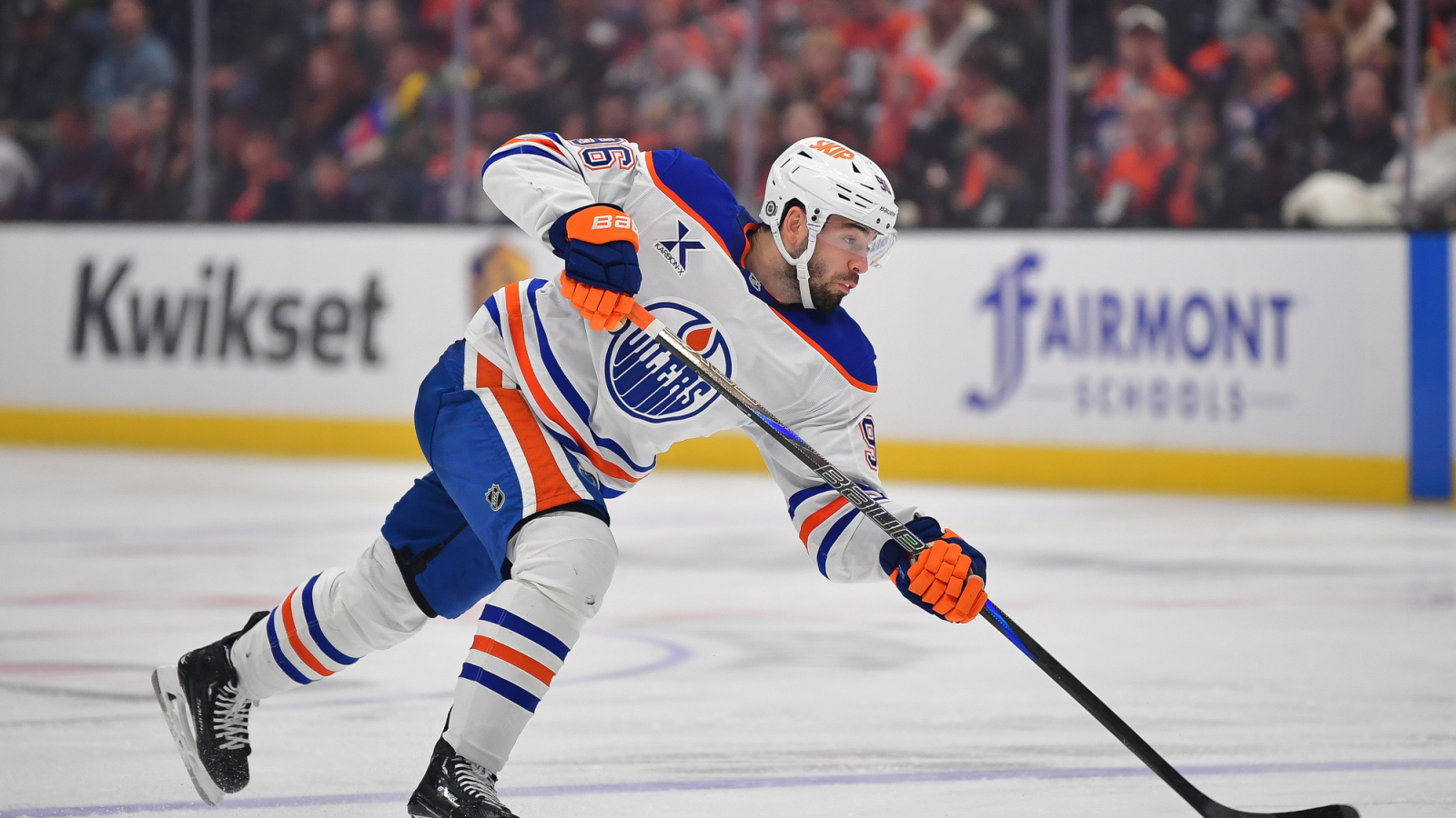 Oilers’ Jake Walman Goes Viral for Taunting Tomas Nosek | Yardbarker