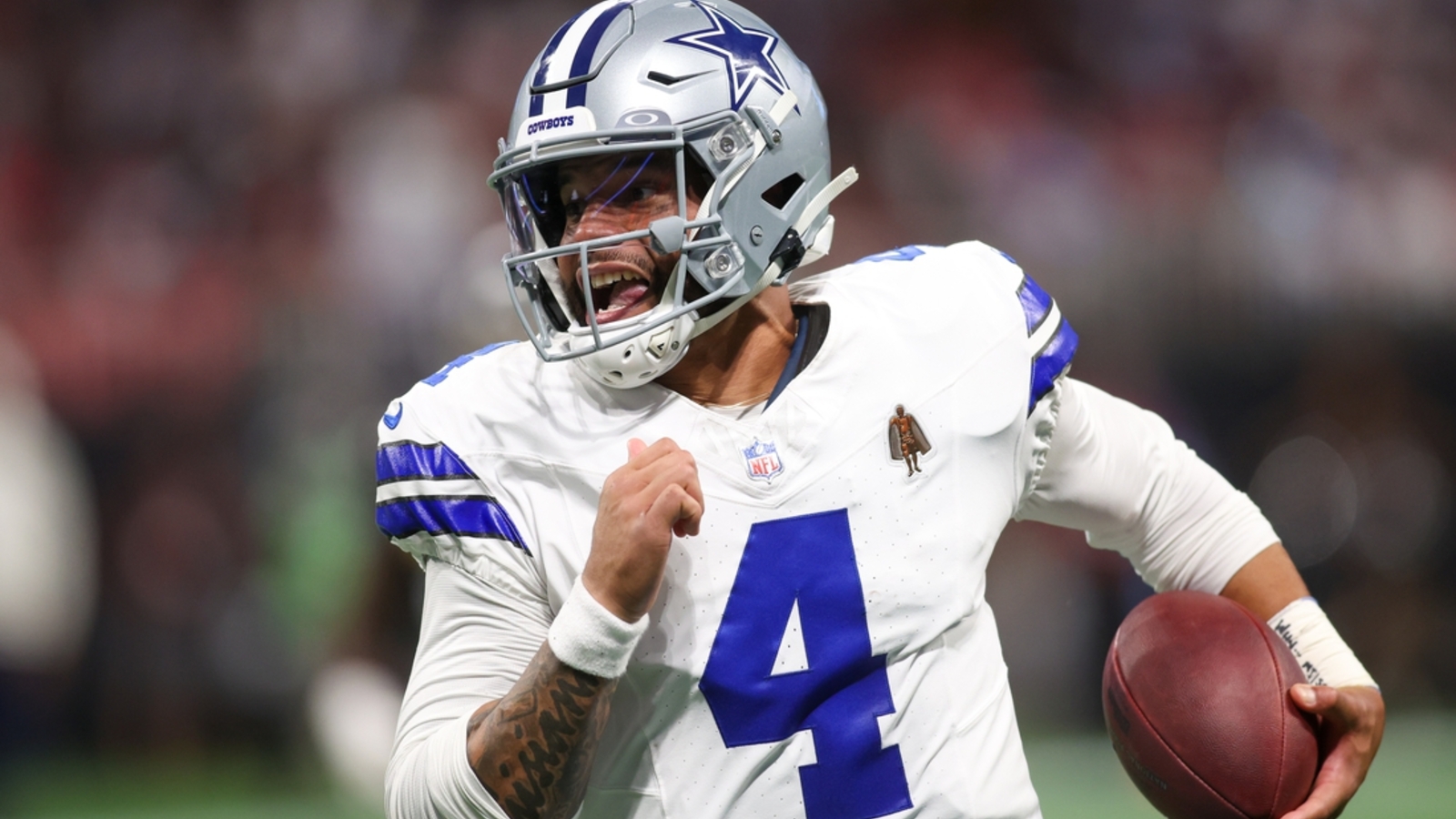 Dak Prescott injures hamstring, may also have hurt hand | Yardbarker