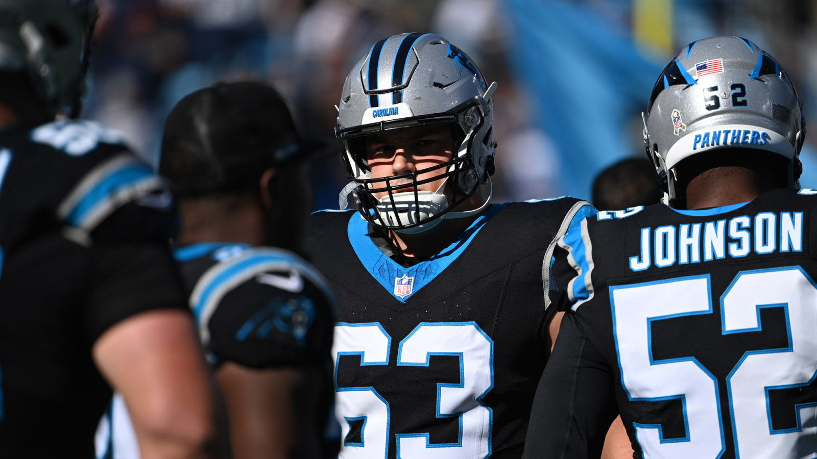 Panthers re-sign C Austin Corbett, TE Tommy Tremble | Yardbarker