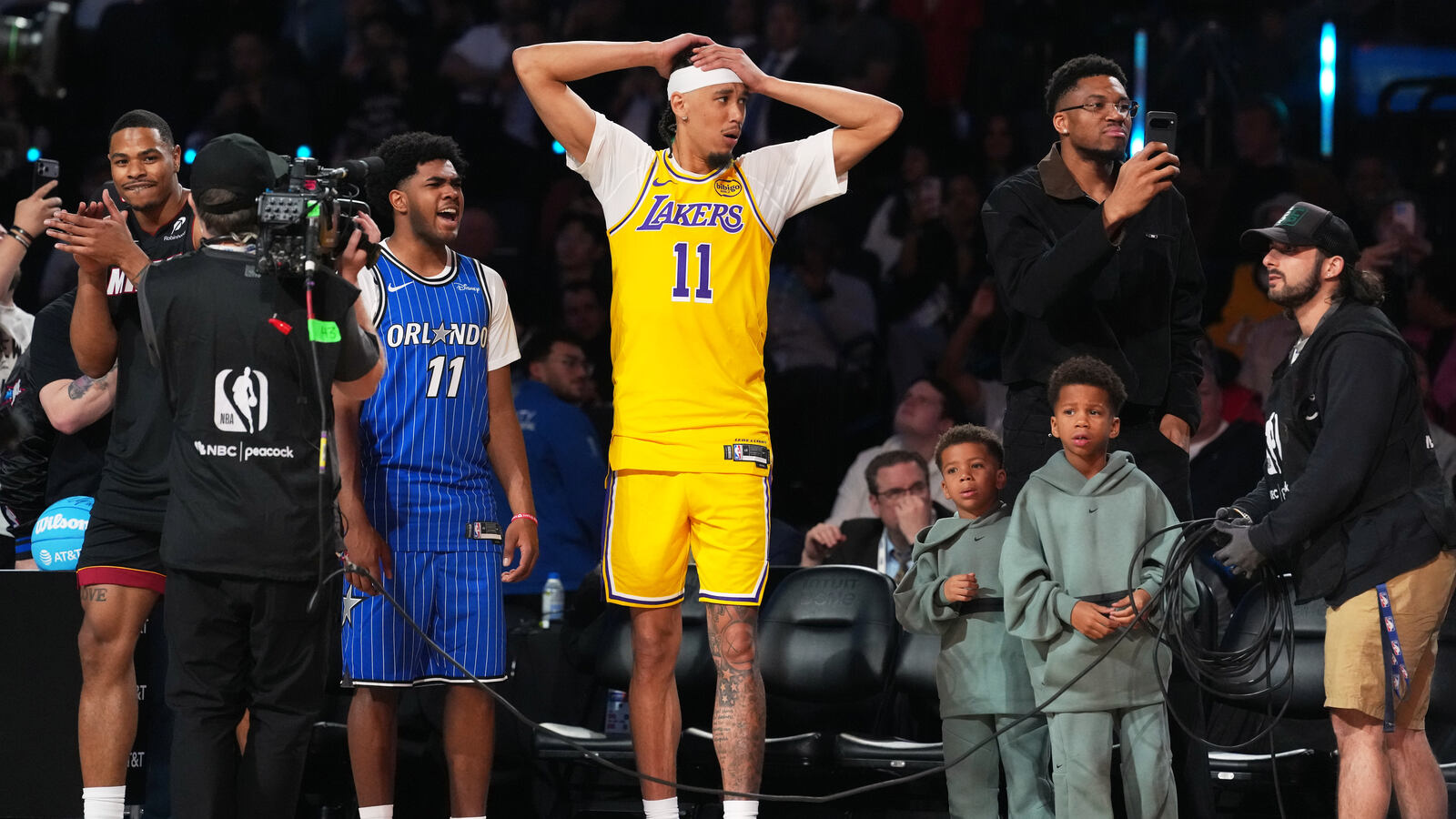 NBC broadcast roasts Dwight Howard, judges over Jaxson Hayes score ...