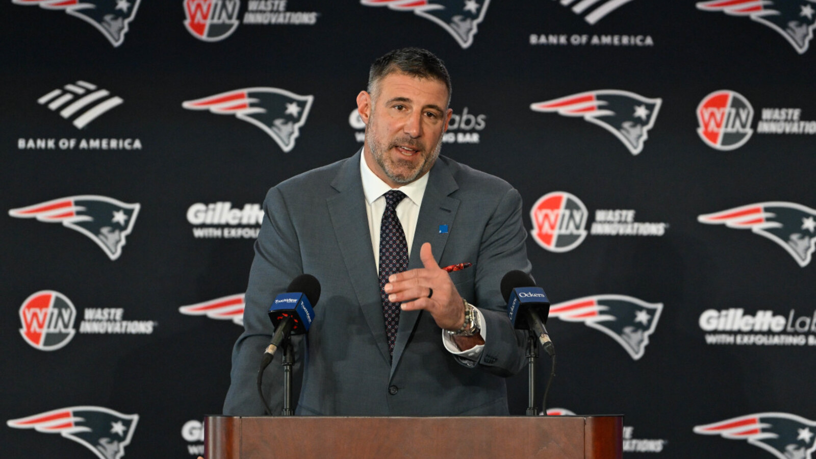 Mike Vrabel Shares True Feeling About Tom Brady Joining Raiders ...