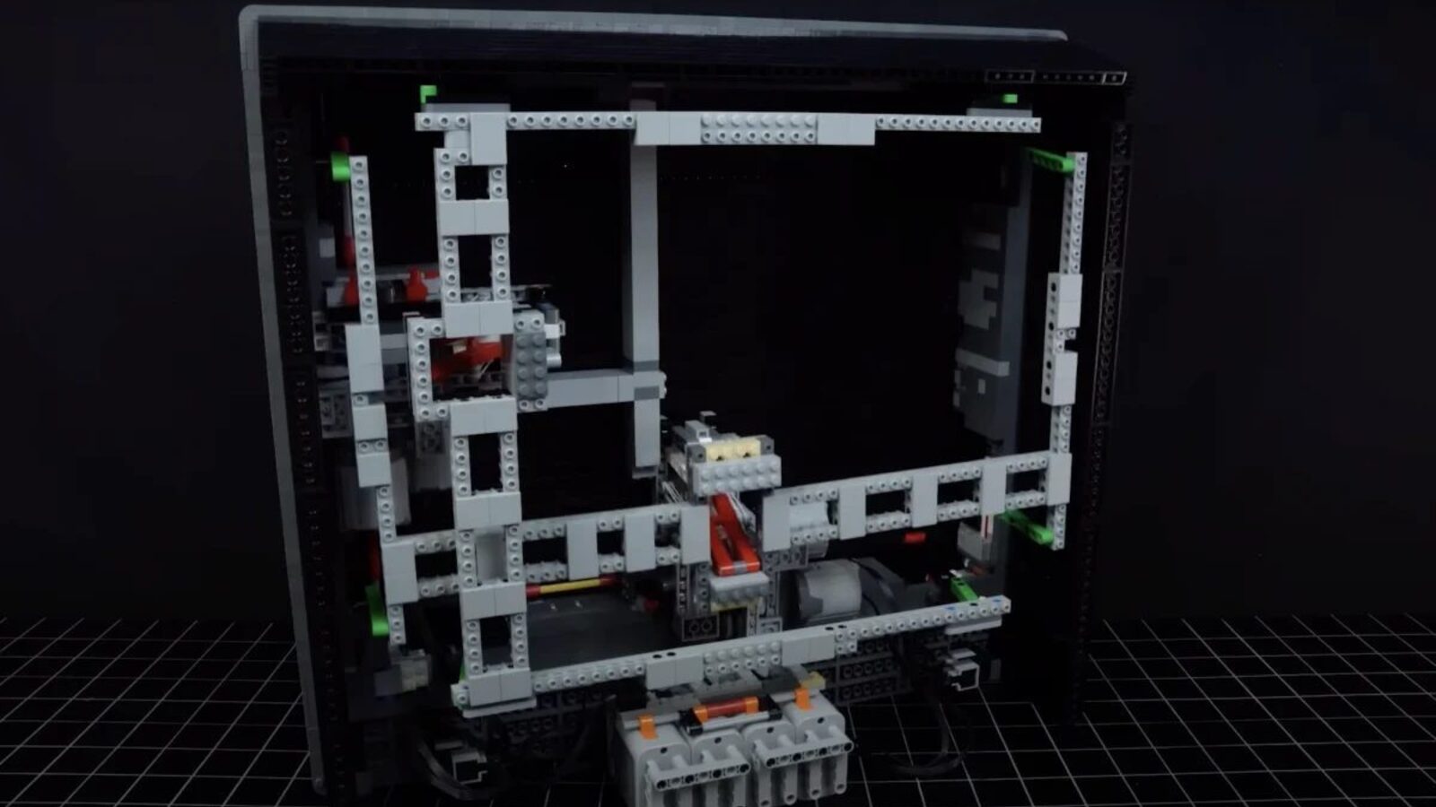 This Hypnotic DVD Screensaver is Built ENTIRELY From LEGO | Yardbarker