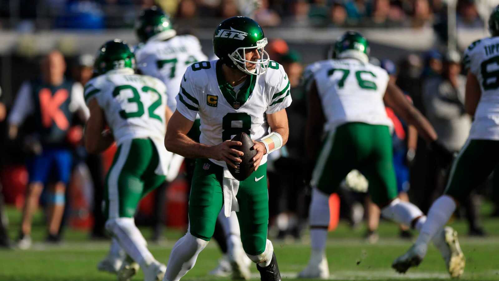 Aaron Rodgers Speaks Out on '(Expletive)' 'Bachelorette' Family Drama ...