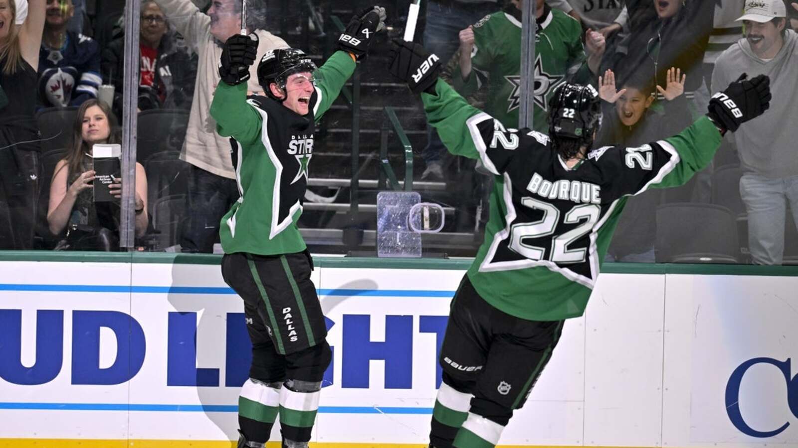 Thomas Harley's OT winner keeps Stars' winning streak alive | Yardbarker