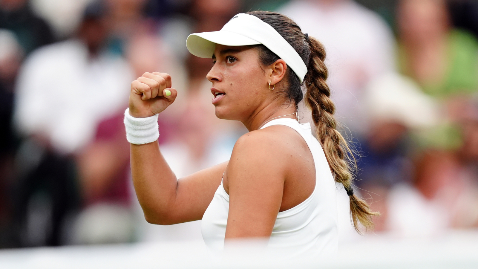 Defending champ ousted in historic first-round Wimbledon upset | Yardbarker