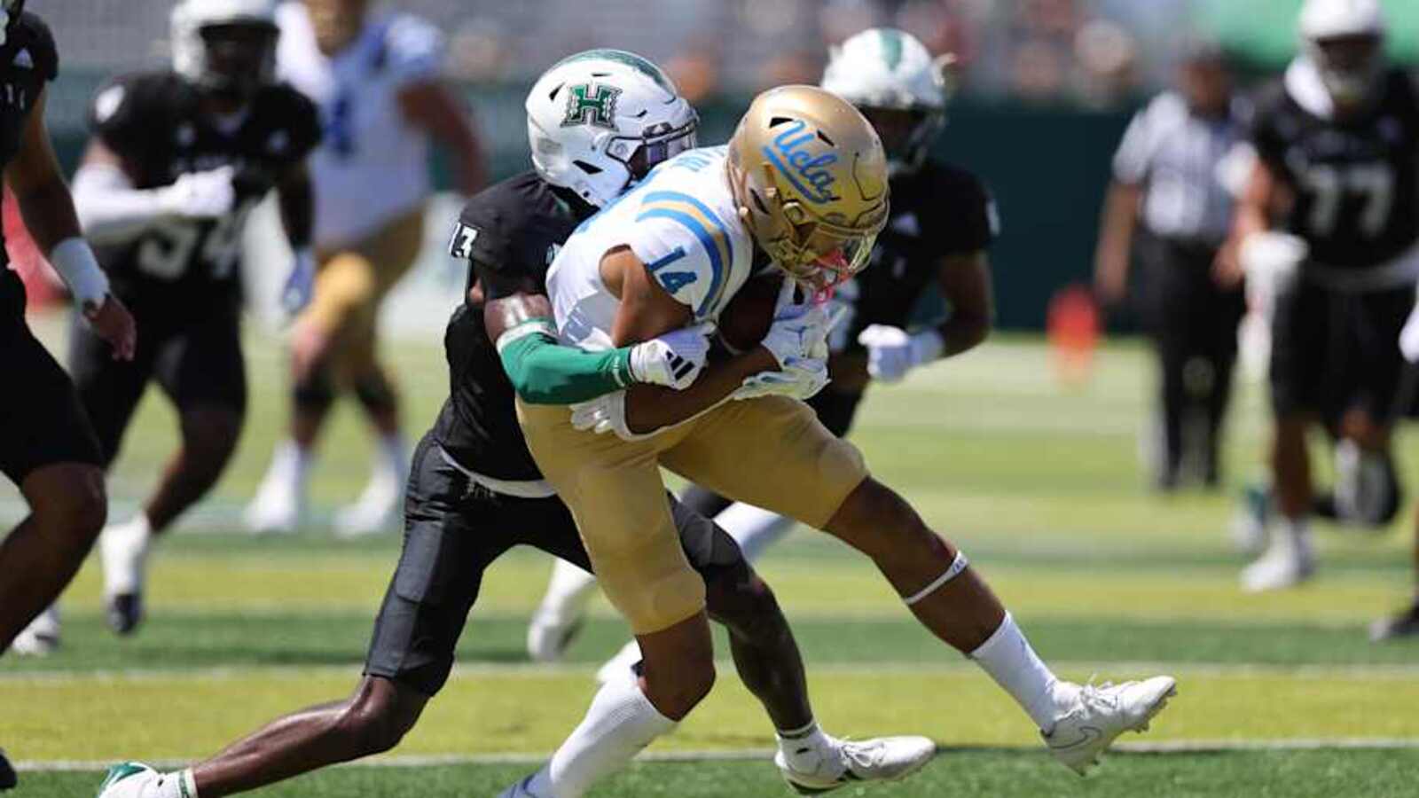 Hawaii Starting Cornerback Caleb Brown Entering Transfer Portal ...