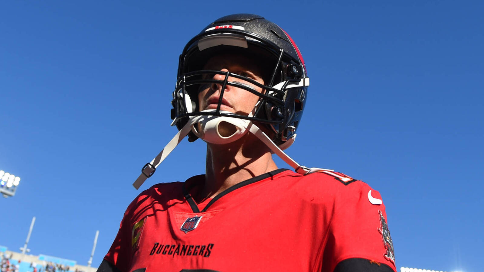 Tom Brady commits to Buccaneers amid retirement whispers | Yardbarker