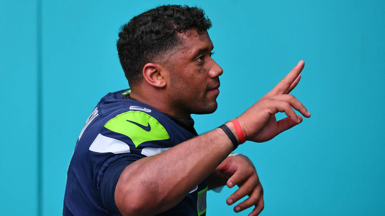 Seahawks' Wilson files trademark for 'Let Russ Cook' | Yardbarker
