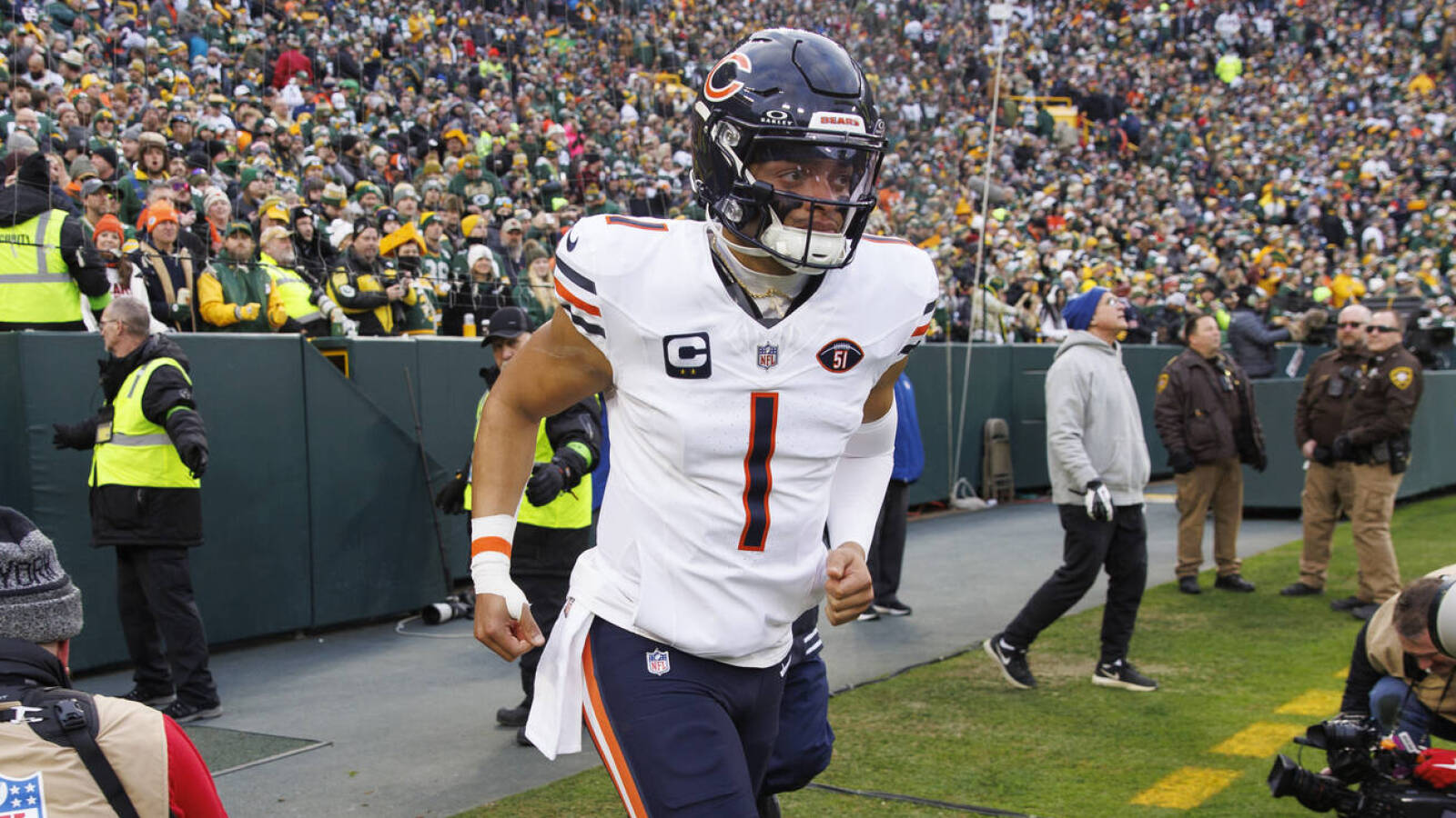 Bears GM offers limited endorsement of QB Justin Fields | Yardbarker